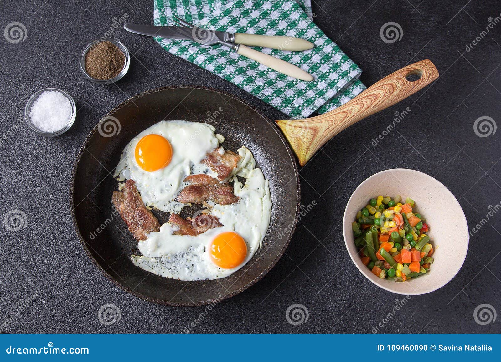 Breakfast Egg Bacon Vegetables Lunch Ingredients Stock Photo - Image of ...