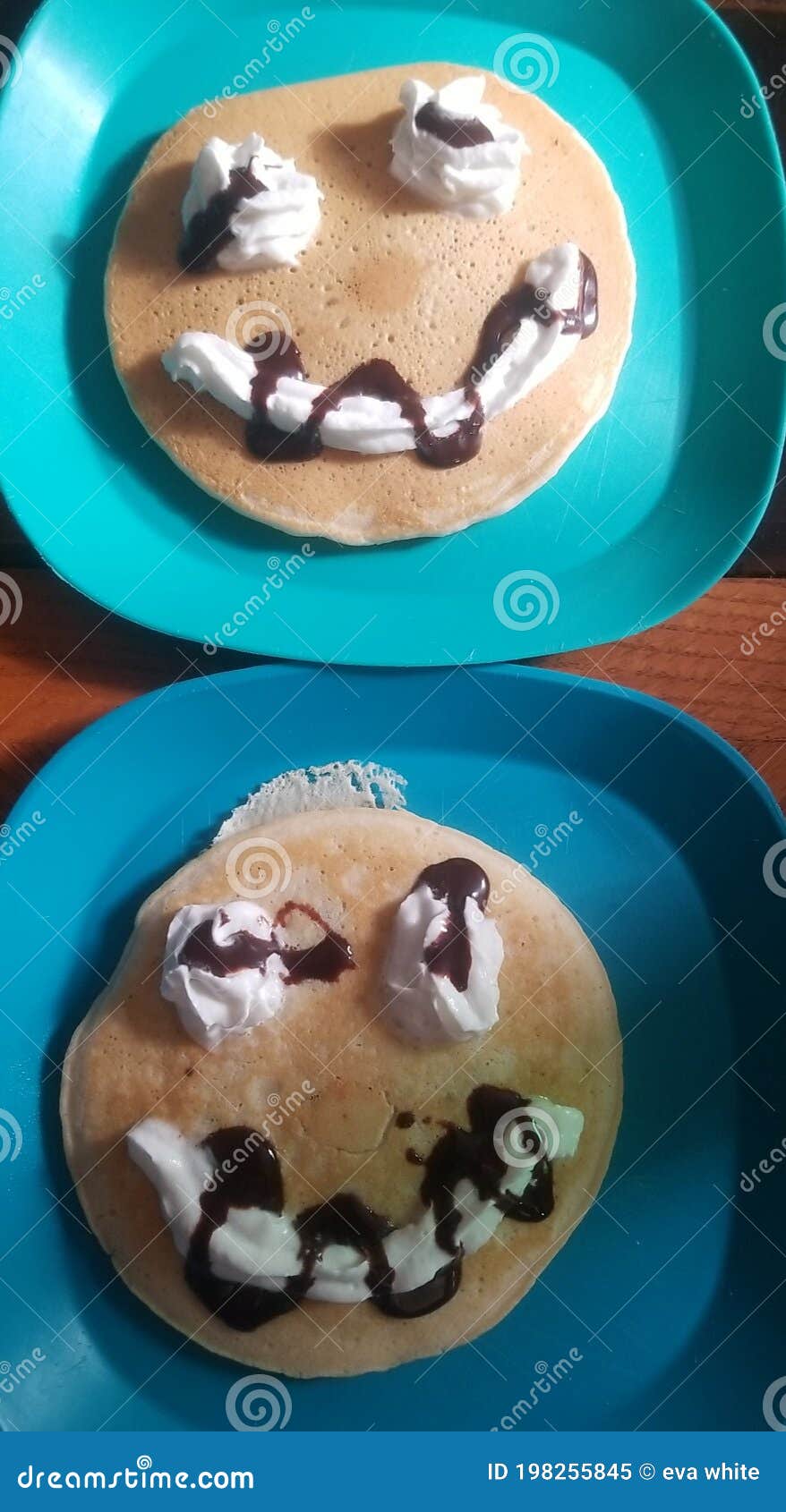 Smiley Pancake Royalty-Free Stock Photo | CartoonDealer.com #44523855