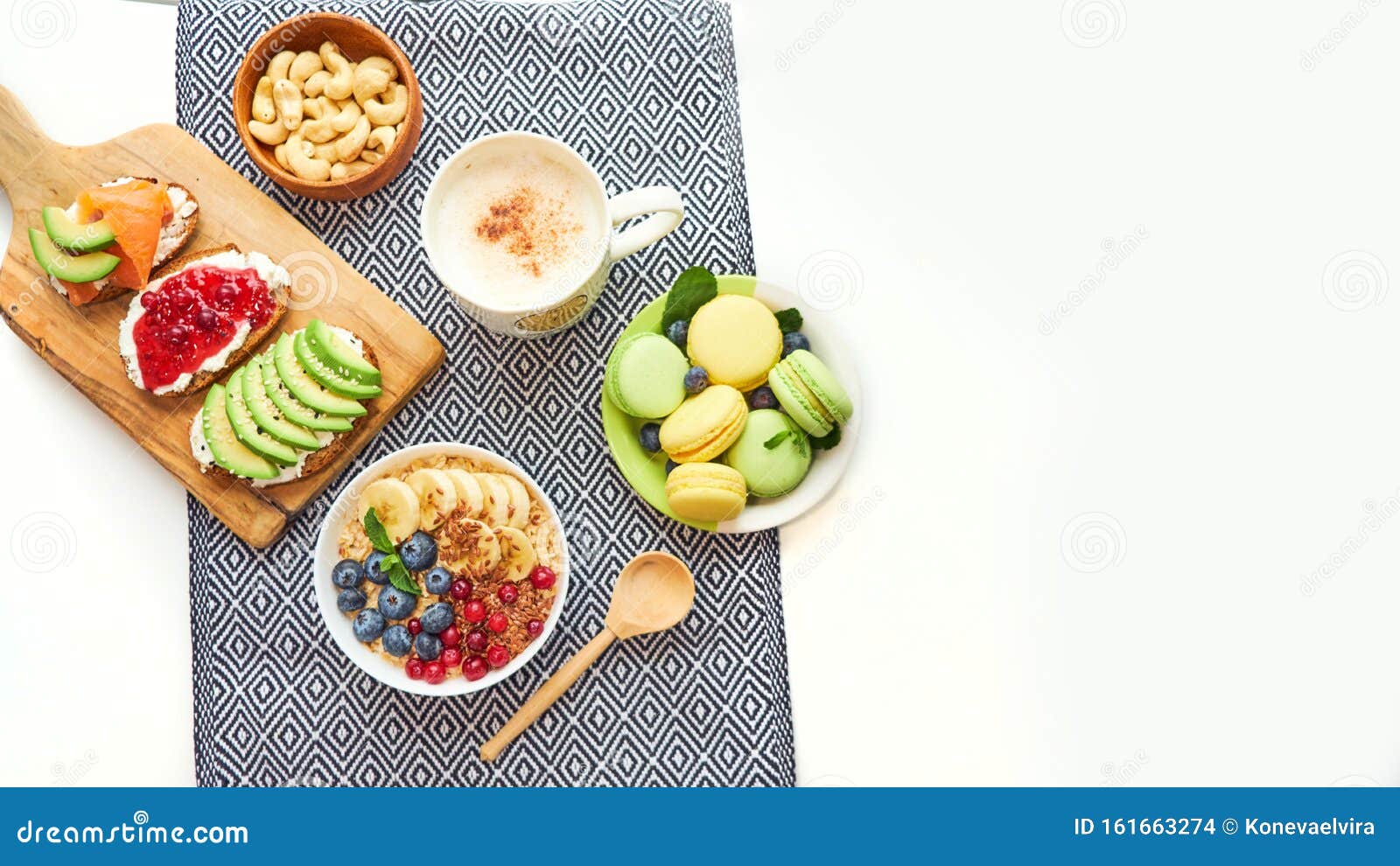 Breakfast Top View Isolate White Background. Oatmeal with Berries ...
