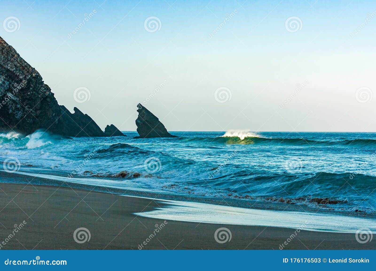 Breaking Ocean Wave Falling Down at Sunrise Time Stock Image - Image of ...