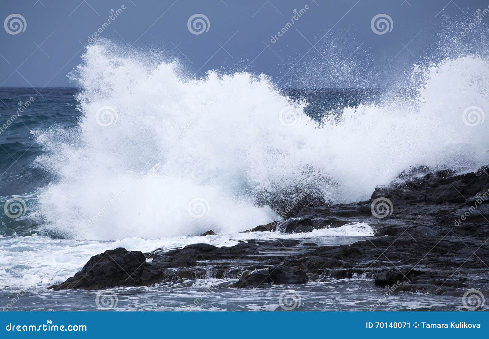 Breaking ocean waves stock image. Image of beach, kinetic - 70140071