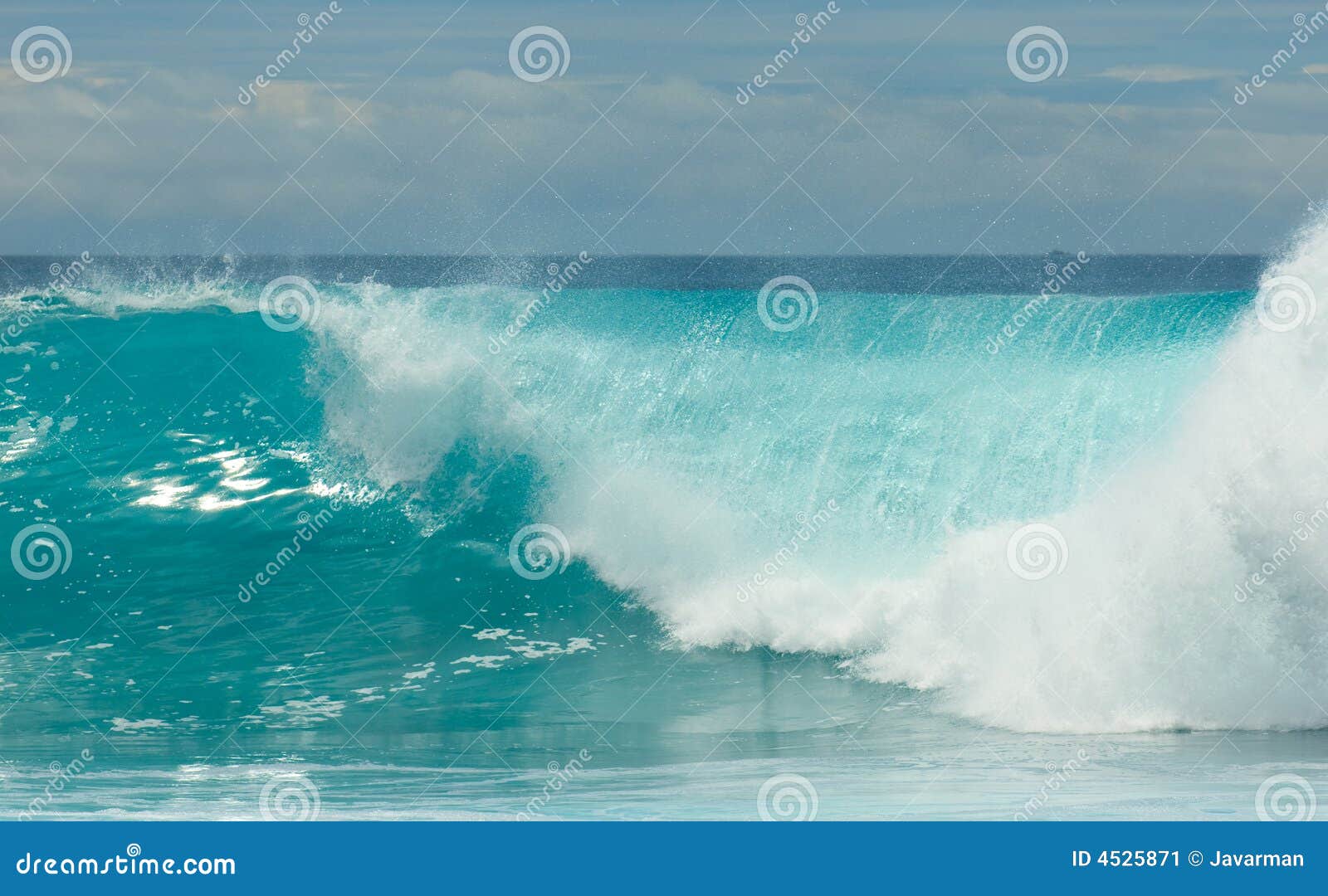 Breaking Wave Stock Image | CartoonDealer.com #32621101