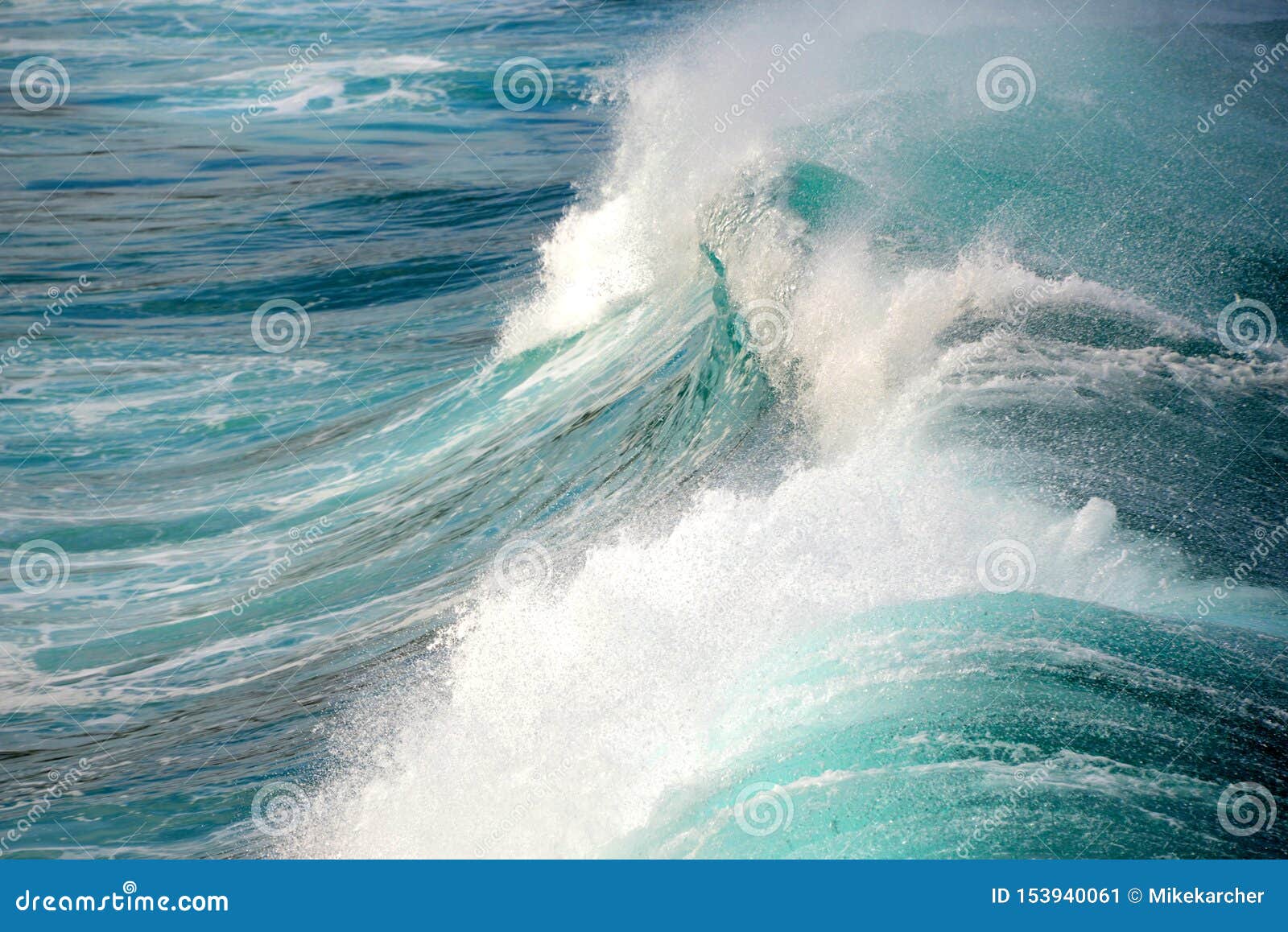 Breaking wave stock image. Image of liquid, hydroelectric - 153940061