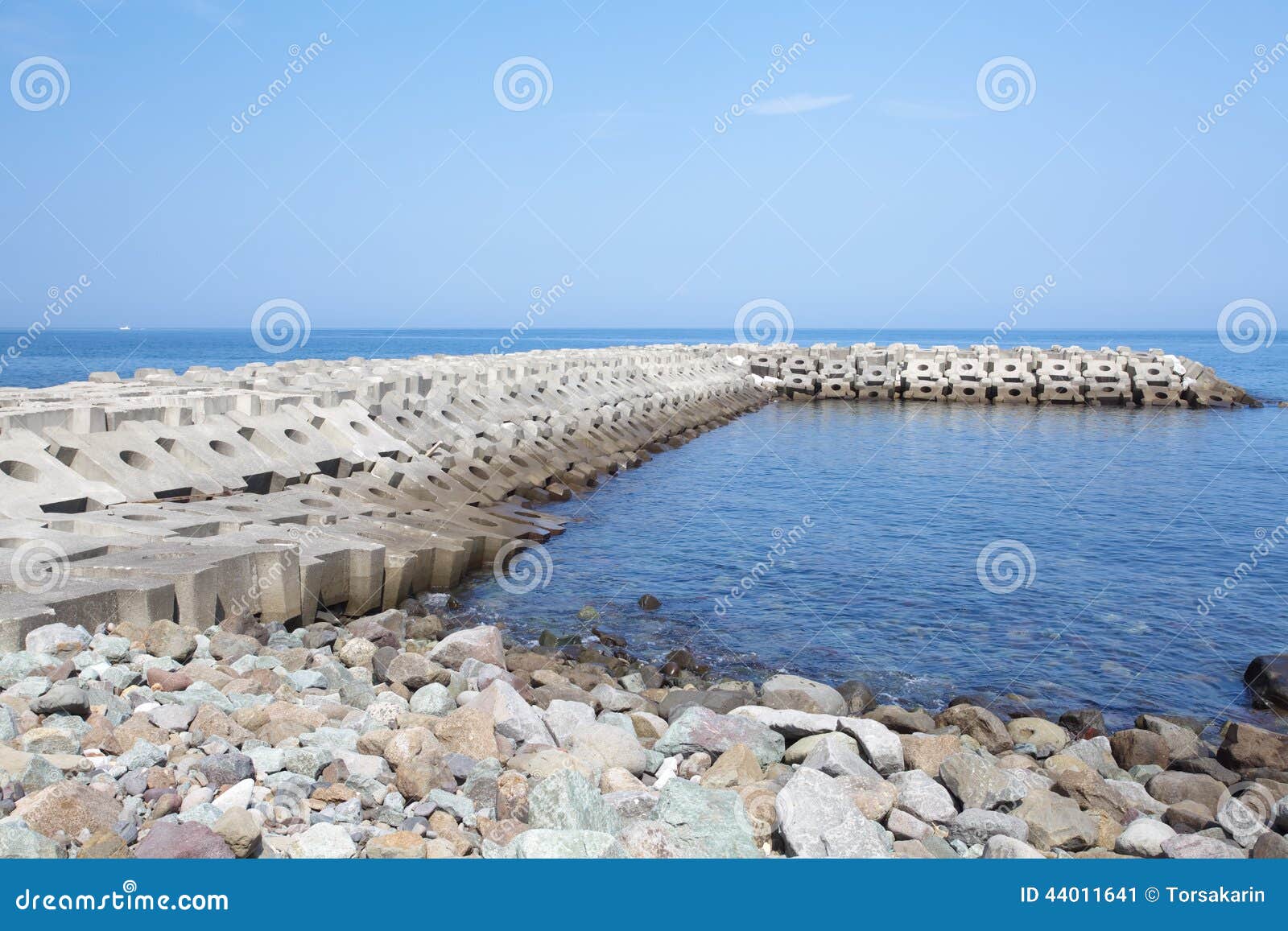 Breakwater concrete dam stock image. Image of quay, coast - 44011641