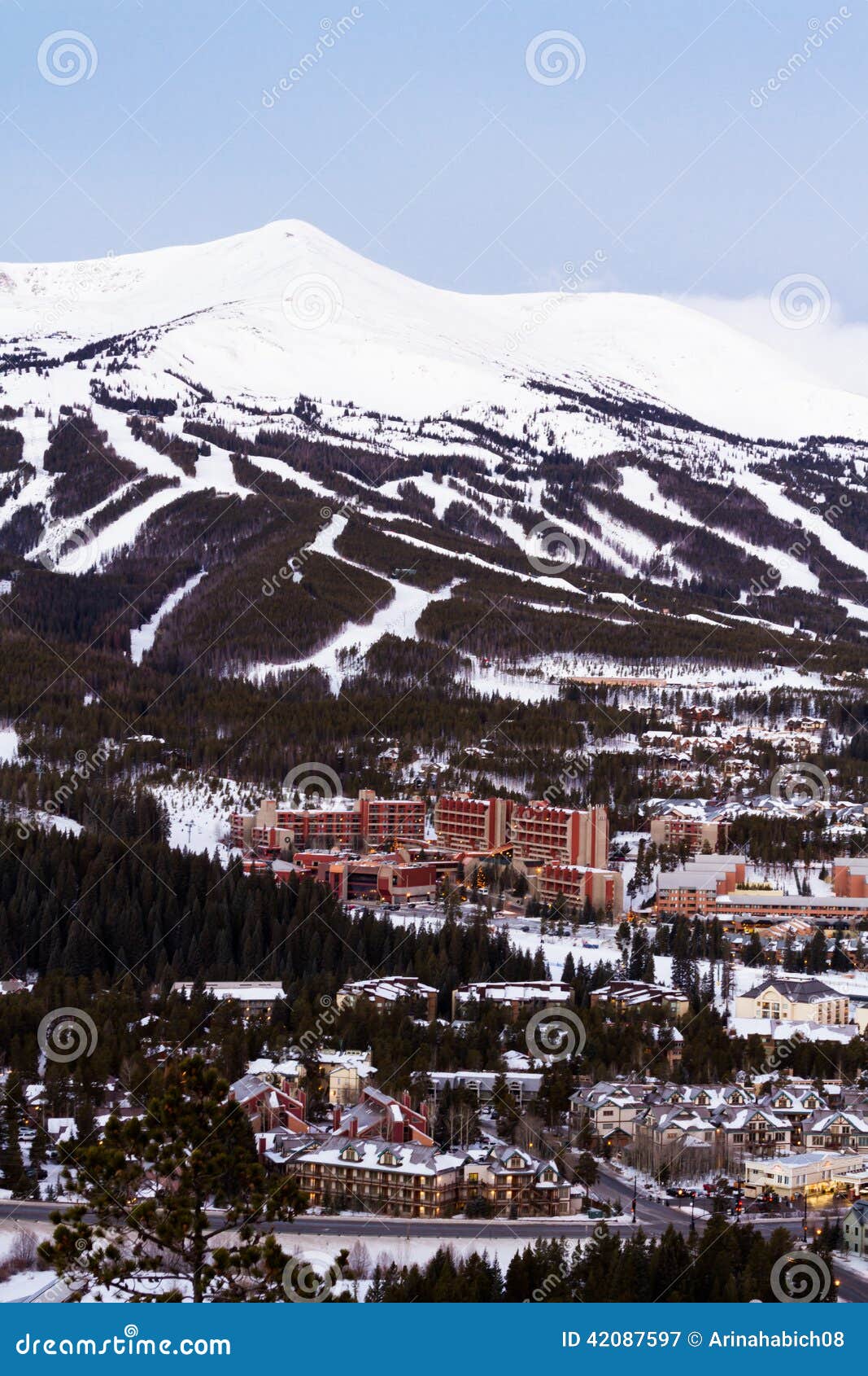 Breckenridge editorial photography. Image of slope, morning - 42087597