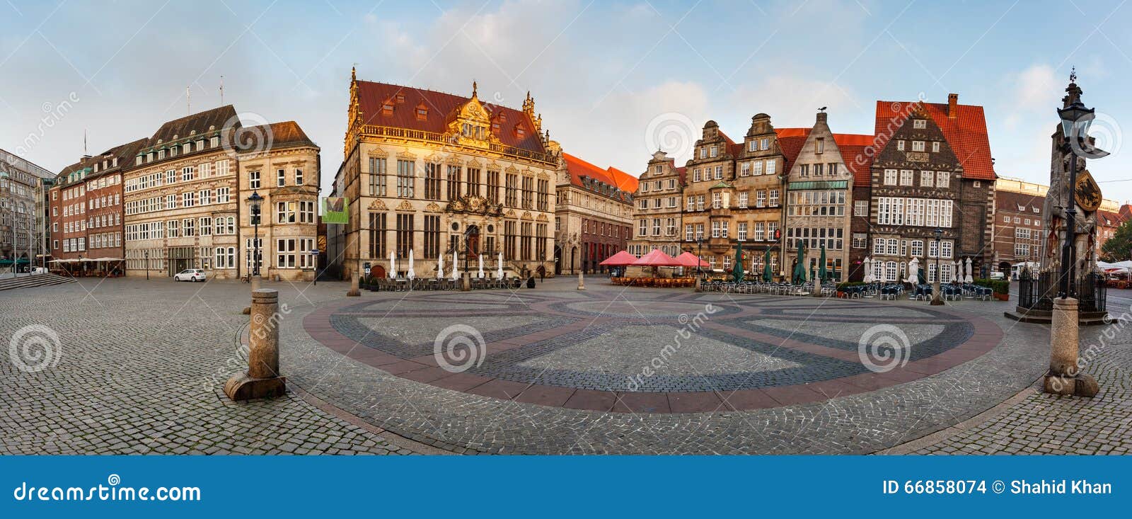 Bremen Town Musicians Bronze Statue, Bremen, Germany Stock Photography ...