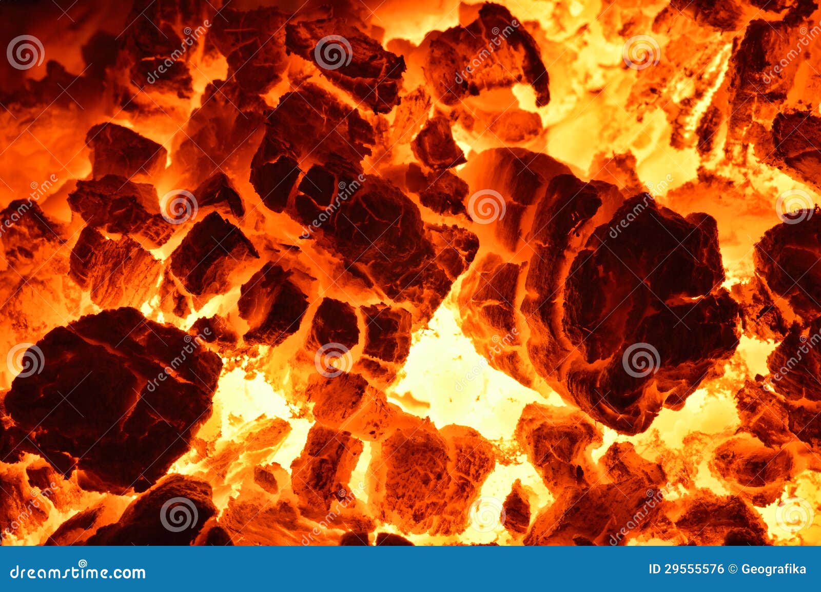 Brennende Kohle stockfoto. Bild von brand, flamme, asche - 29555576