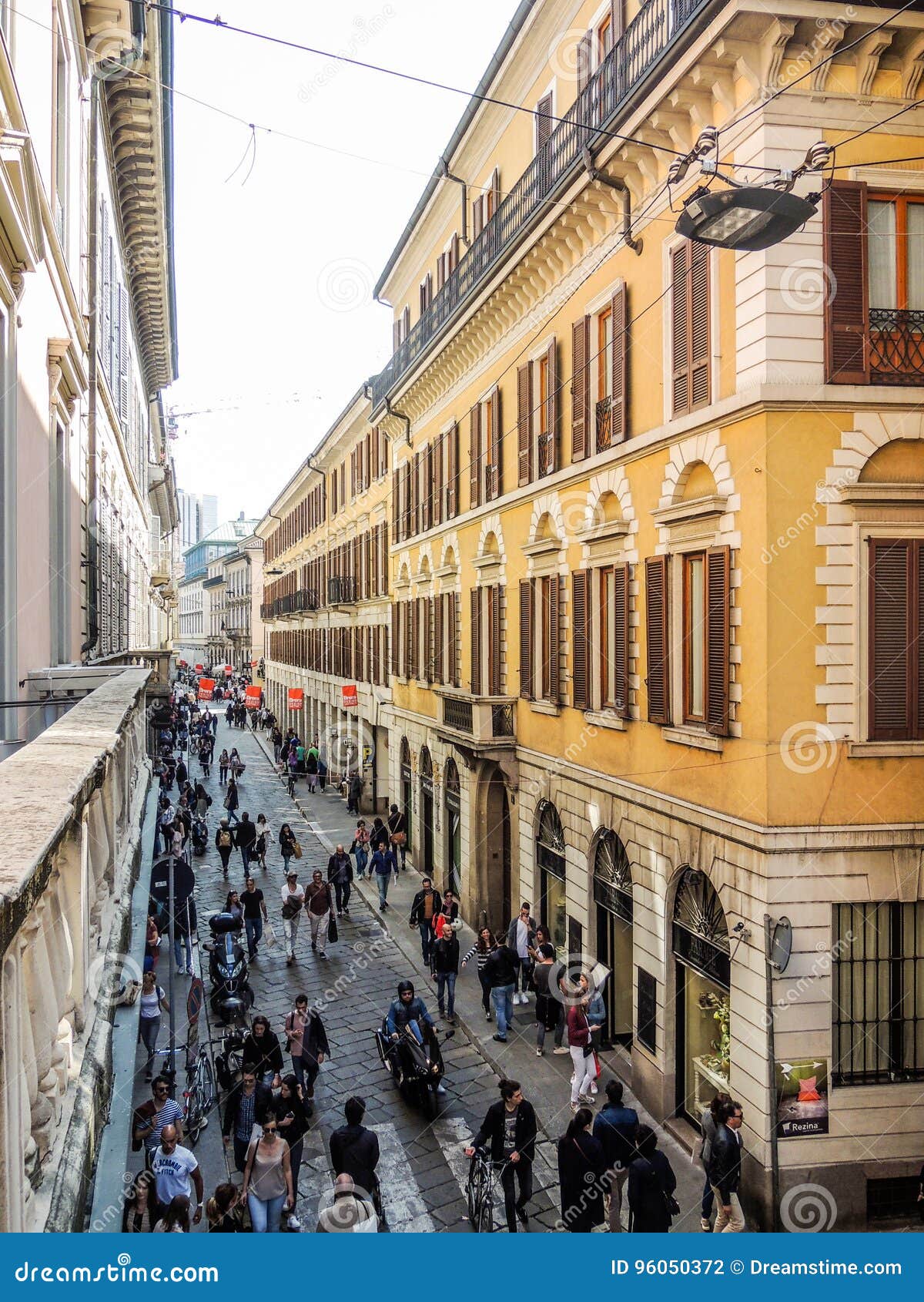 Brera. Design Week editorial photography. Image of details - 96050372