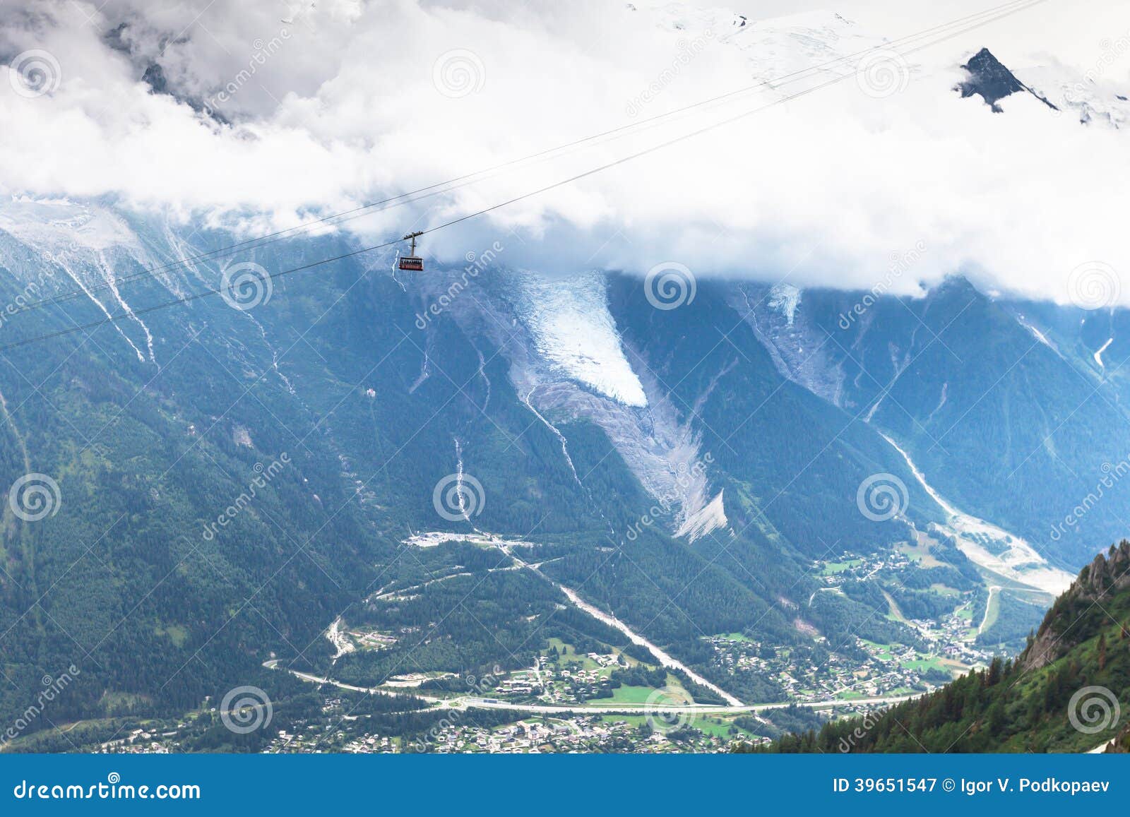 Brevent Cable Car stock image. Image of solitude, mont - 39651547