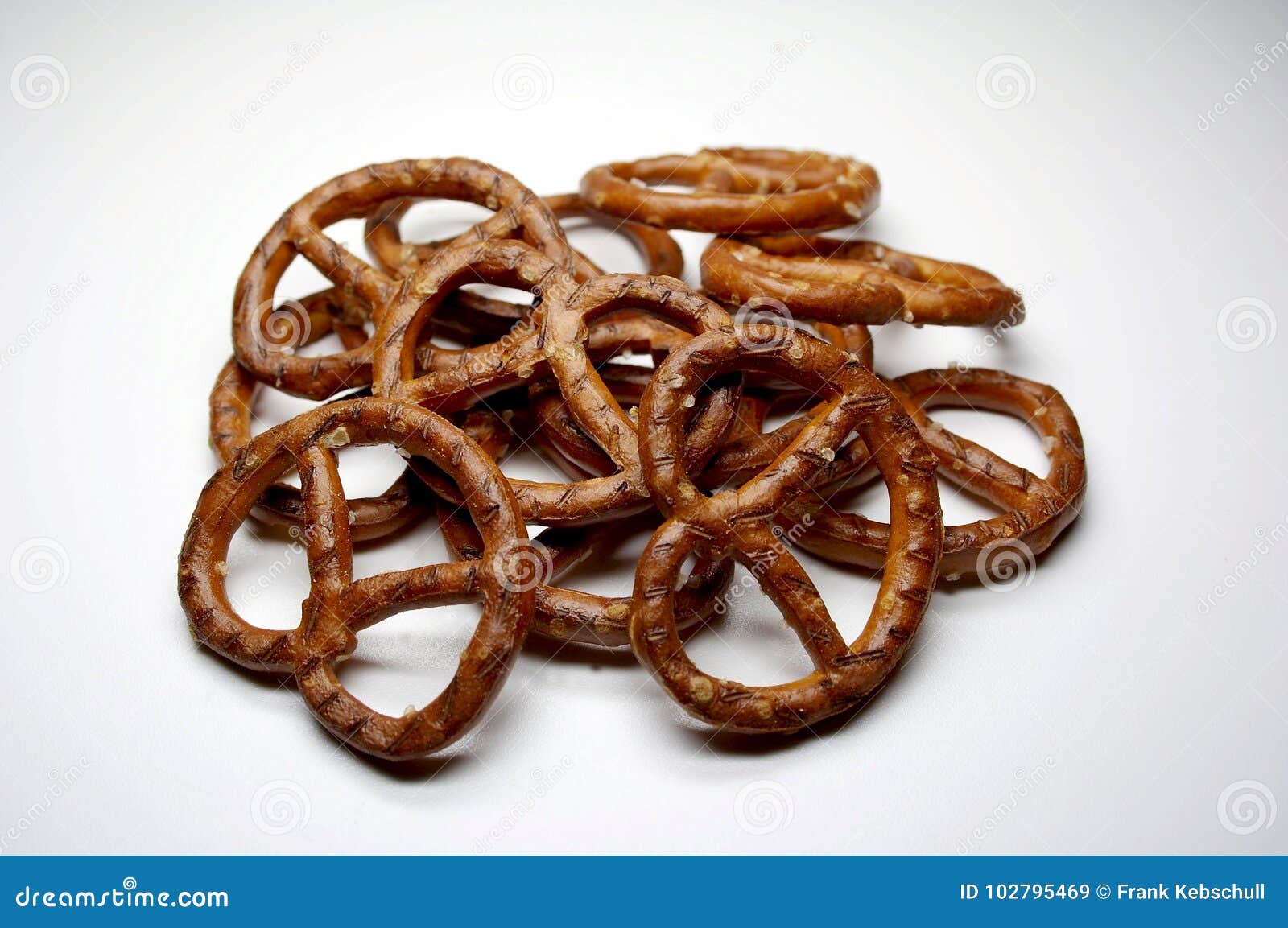 Brezel stockbild. Bild von salzig, frisch, bayerisch - 102795469