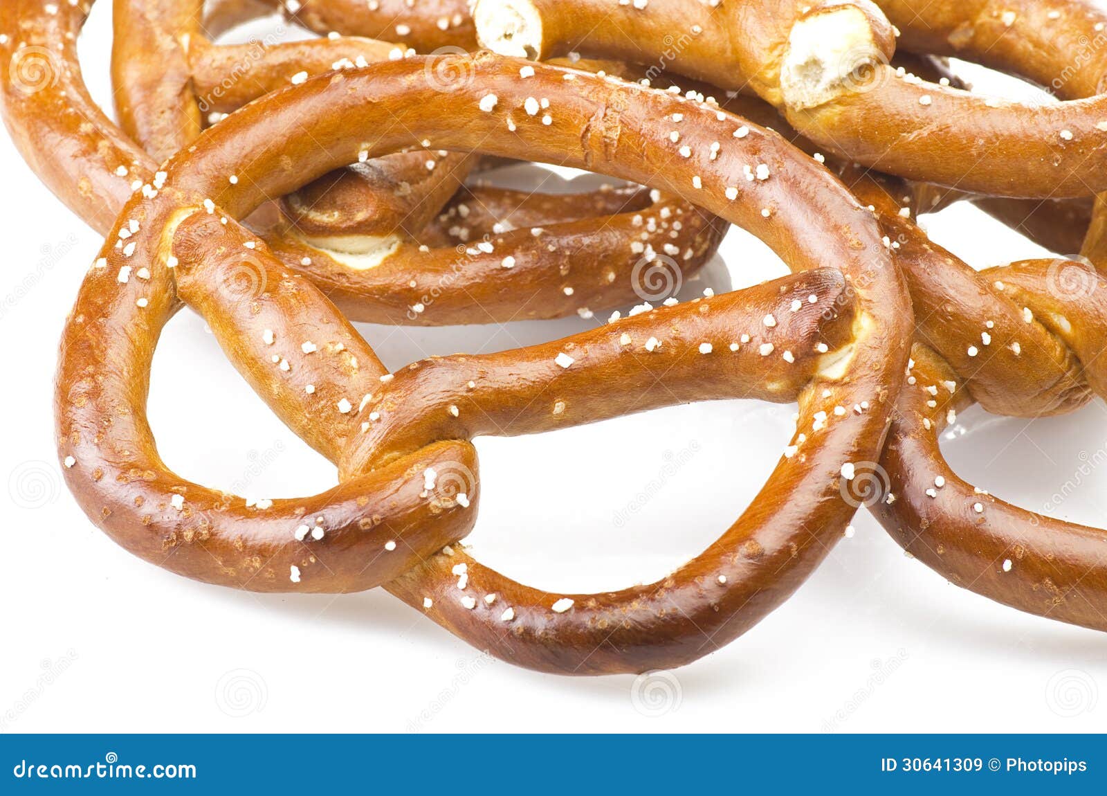 Brezel immagine stock. Immagine di tradizionale, sale - 30641309