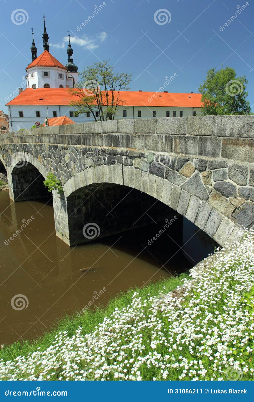 Breznice image stock. Image du xavier, herbe, construction - 31086211