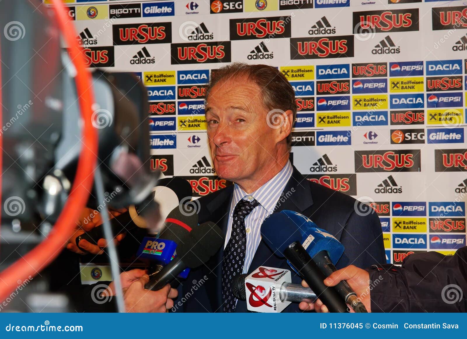 Brian Kerr editorial image. Image of grounds, country - 11376045