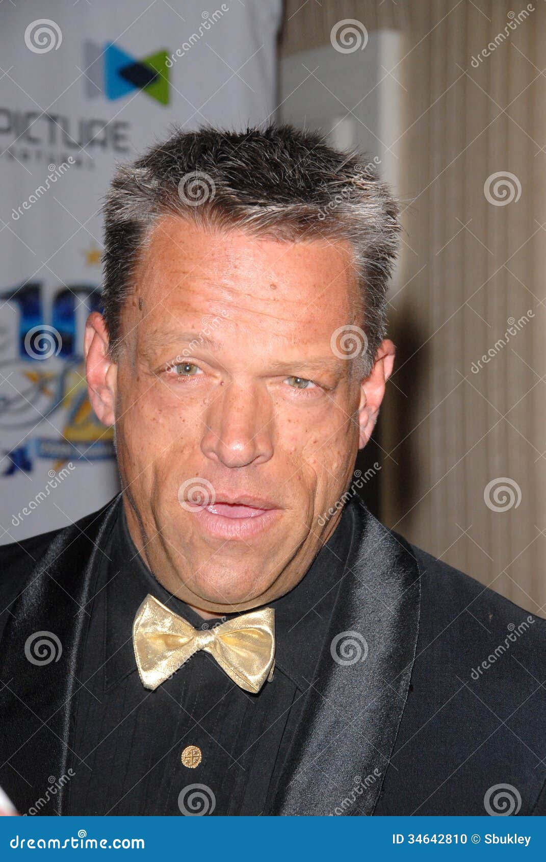 Brian Thompson imagen editorial. Imagen de hotel, estrellas - 34642810