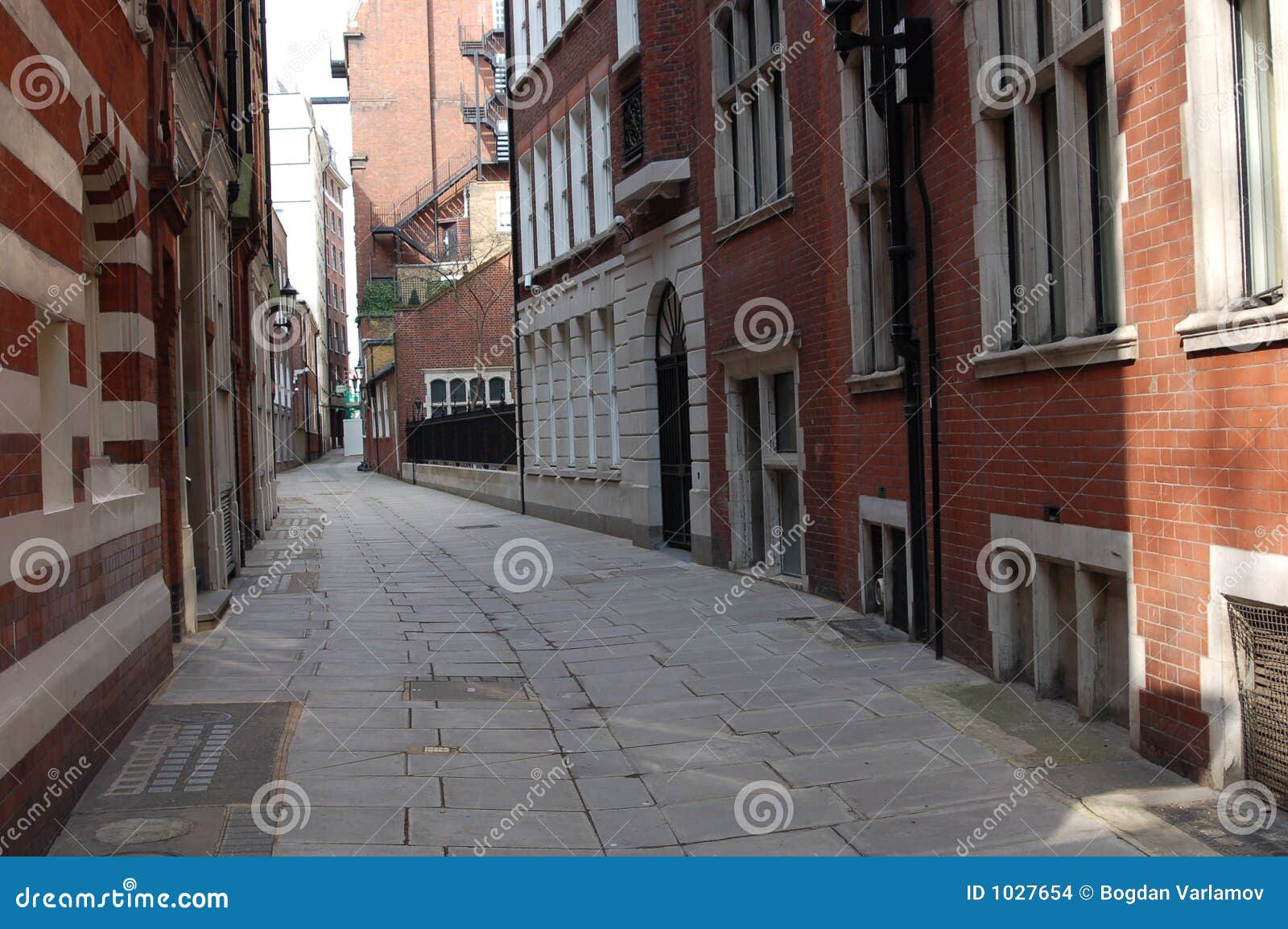 Brick Alley - London stock photo. Image of england, alley - 1027654