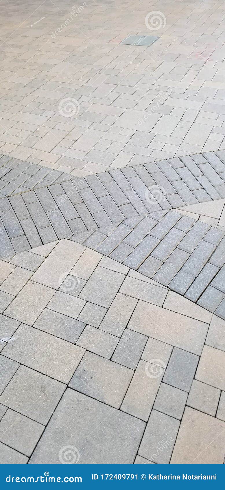 Criss Cross Stock Photos - Download 1,824 Royalty Free Photos