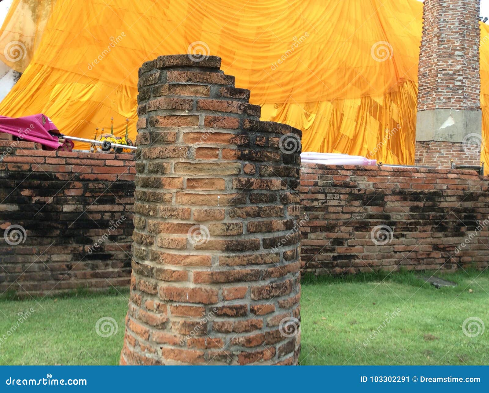 Brick pole broken pole stock image. Image of pole, brick - 103302291