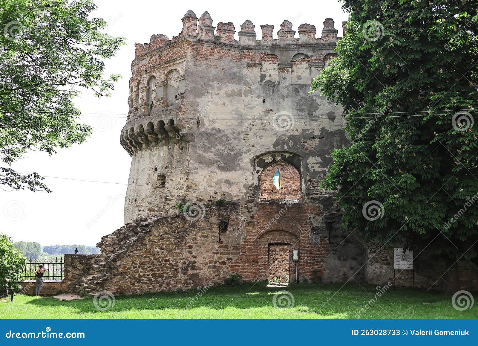 Brick Round House Sculpture Editorial Photo | CartoonDealer.com #124519579