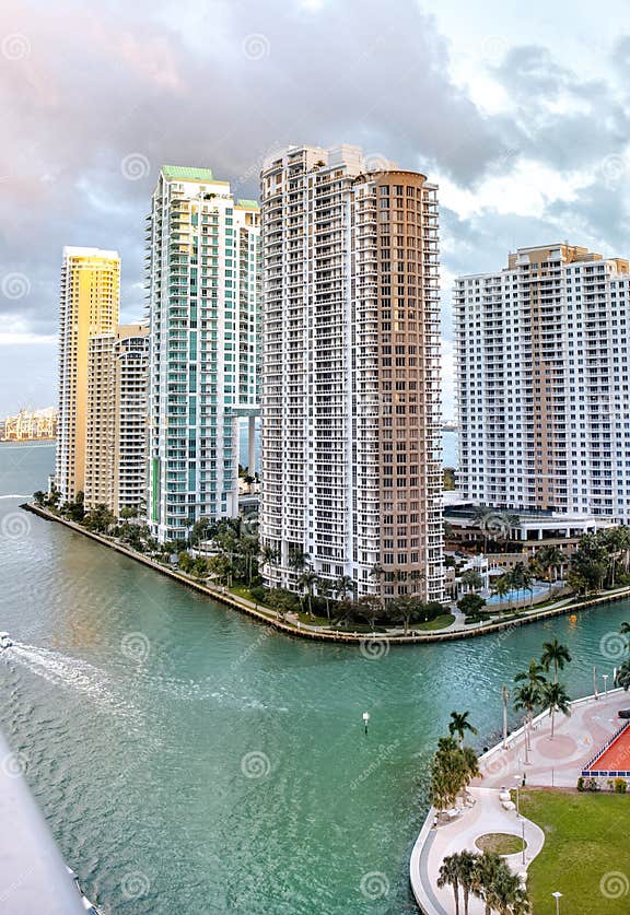Brickell Key, Miami, at Dusk Editorial Stock Image - Image of dusk ... Brickell Key, Miami, at Dusk Editorial Stock Image - Image of dusk ...