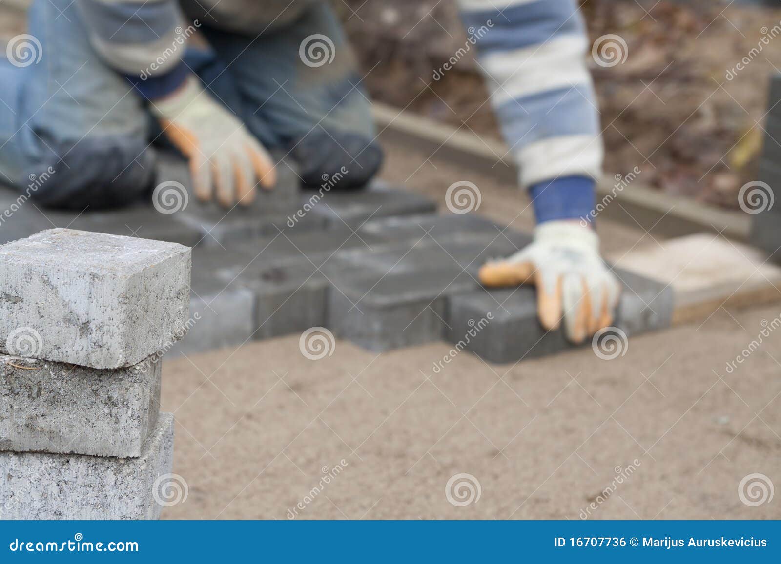 Bricklayer stock photo. Image of daub, building, workman - 16707736