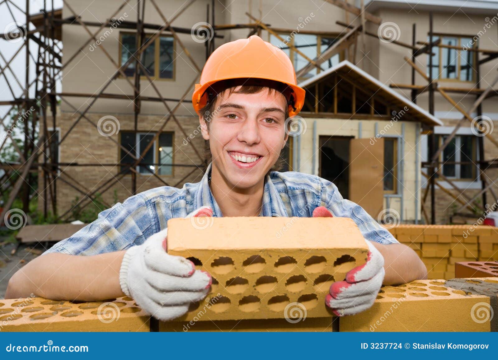 Bricklayer stock photo. Image of exterior, incomplete - 3237724