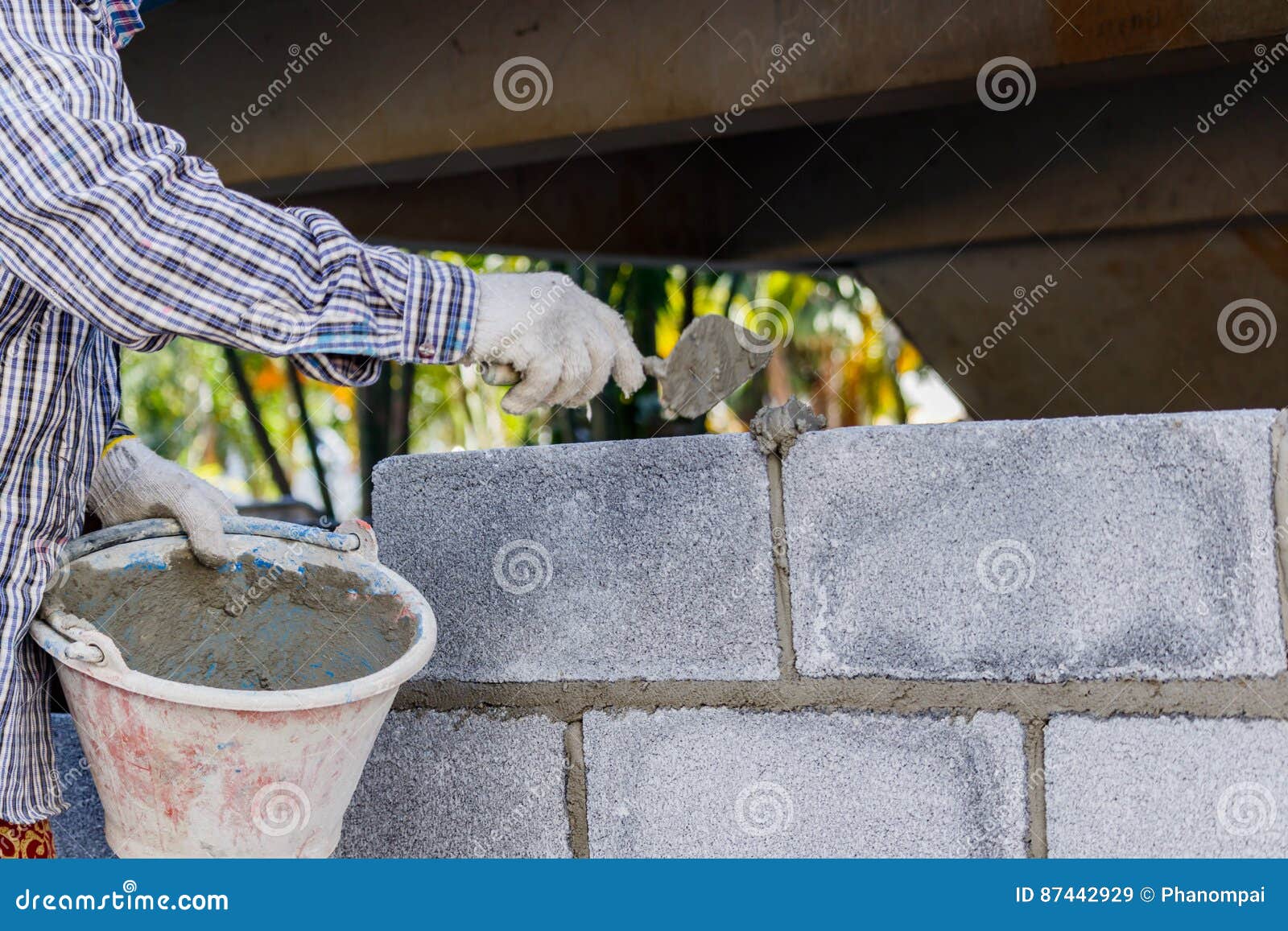 290 Bricklayer Putting Stock Photos - Free & Royalty-Free Stock Photos ...