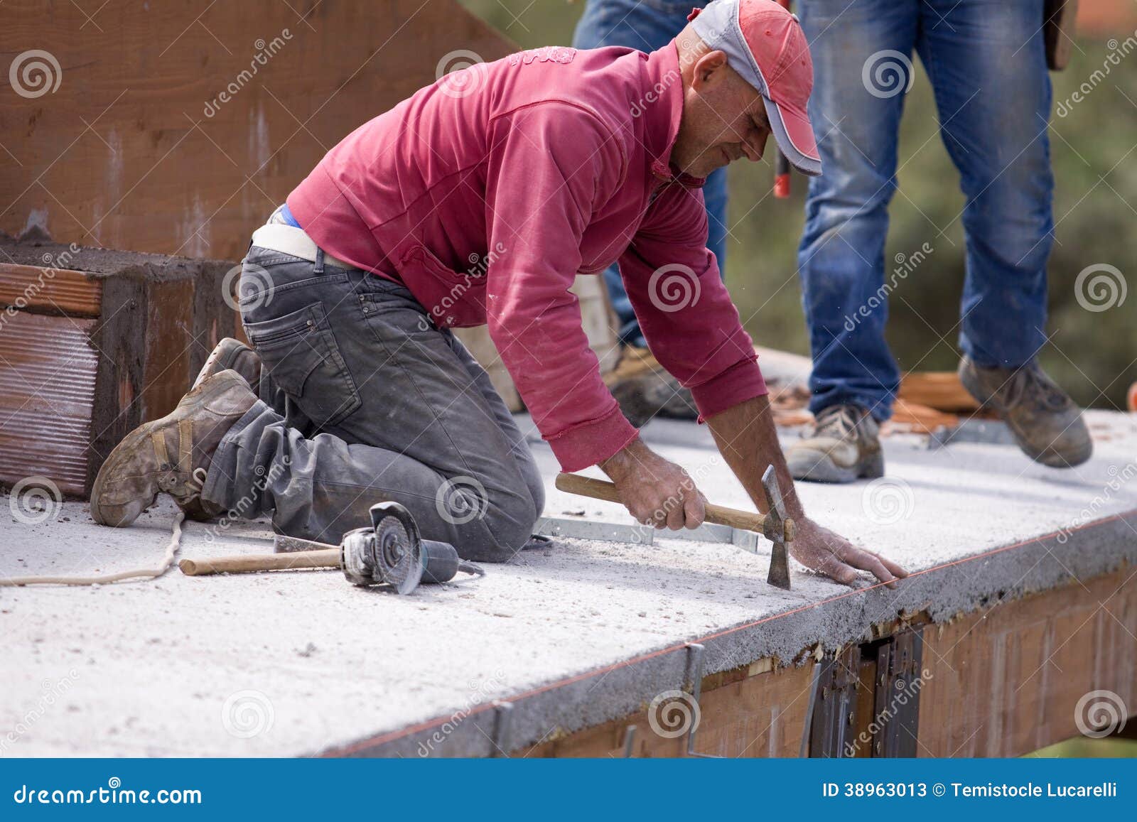 Bricklayer stock image. Image of improvement, mason, cement - 38963013