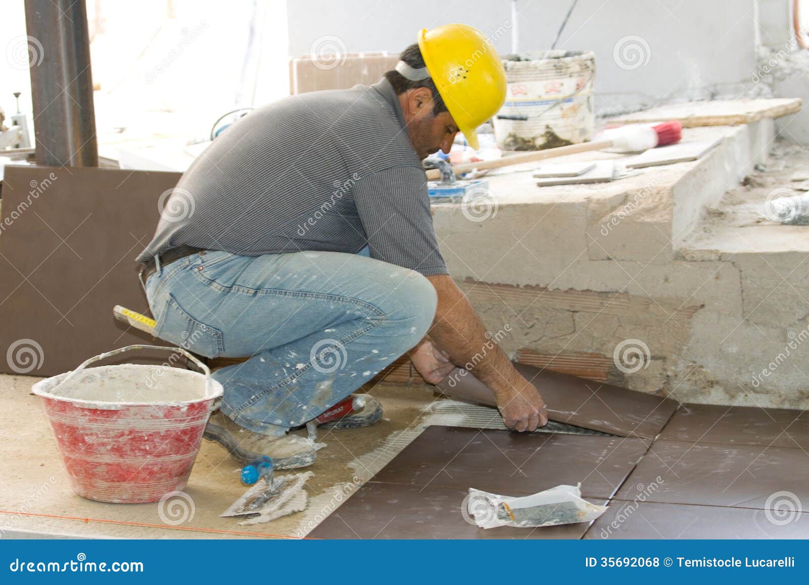 Bricklayer stock photo. Image of skill, outdoors, building - 35692068