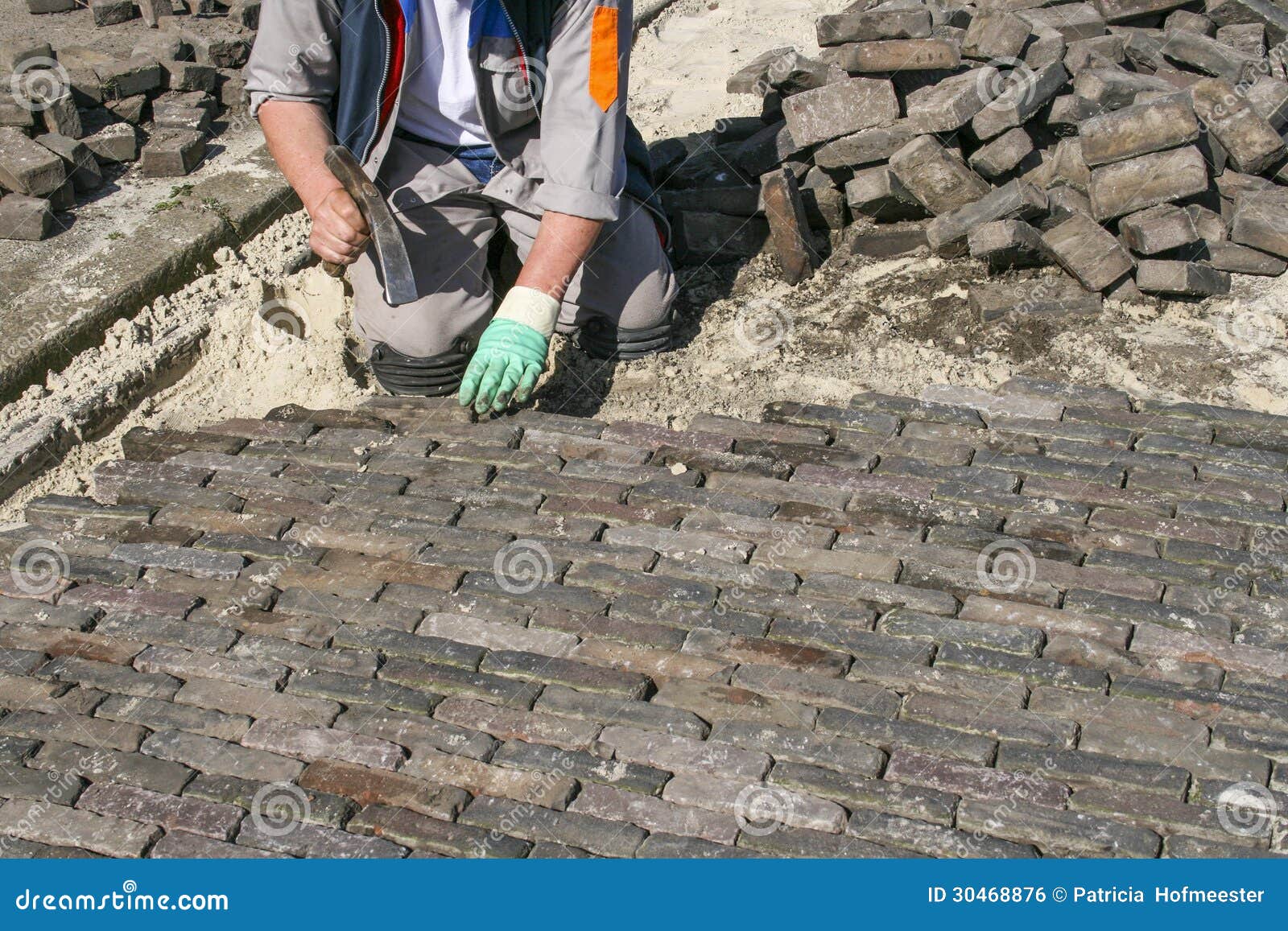 Bricklayer at work stock photo. Image of laborer, artisan - 30468876