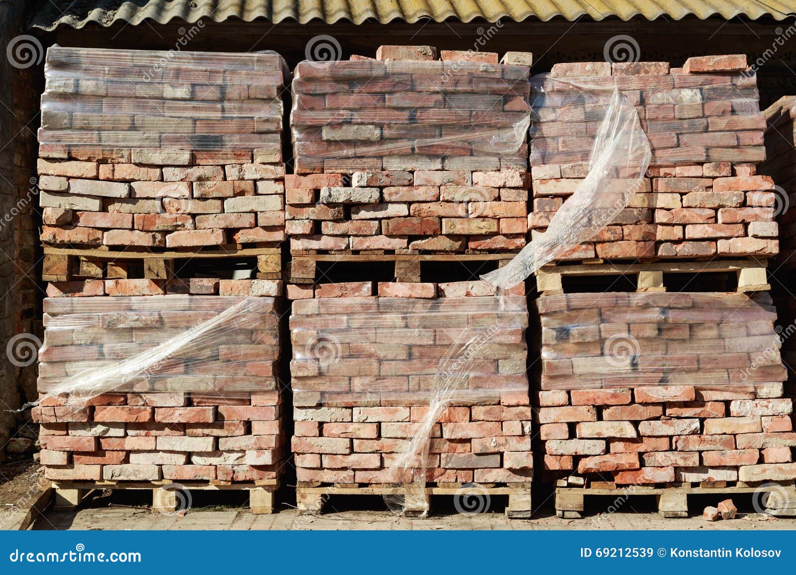 Bricks at the Construction Site Stock Image - Image of mortar, broken ...