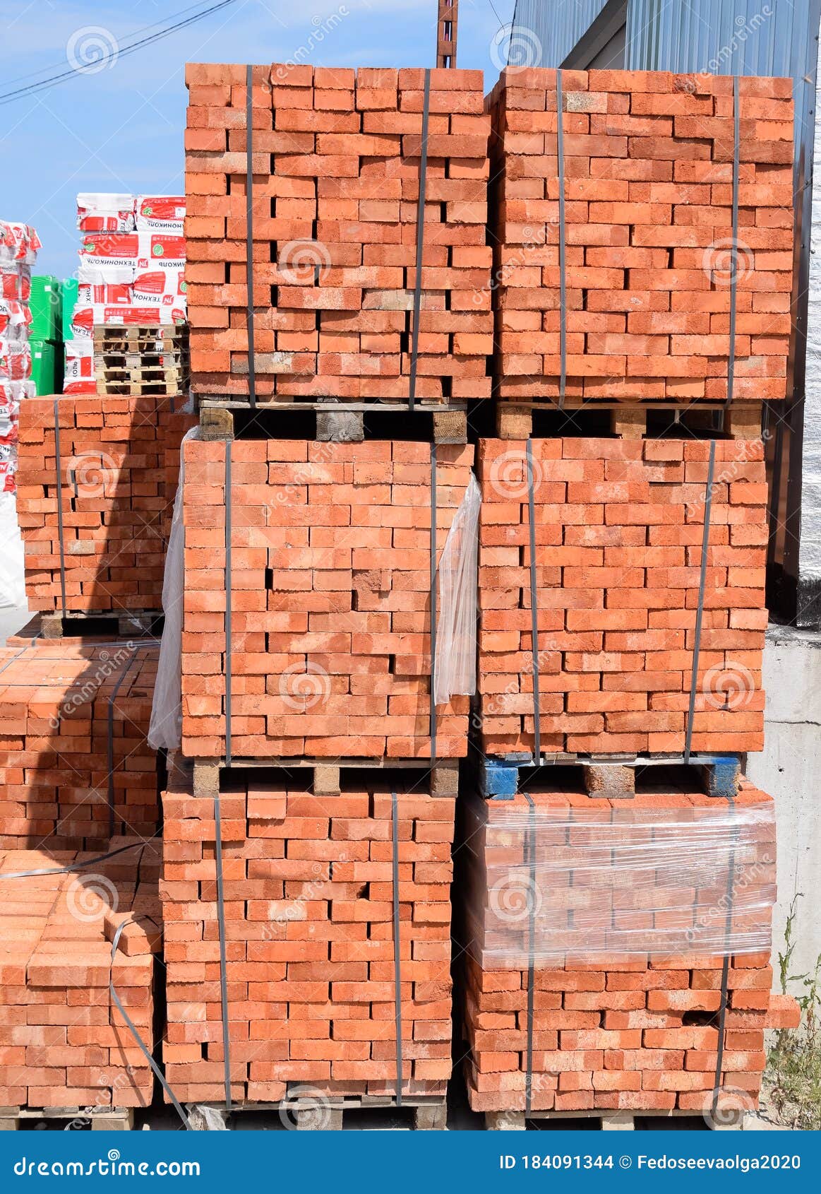 Bricks on Pallets. Storage of Bricks at Construction Site Stock Photo ...