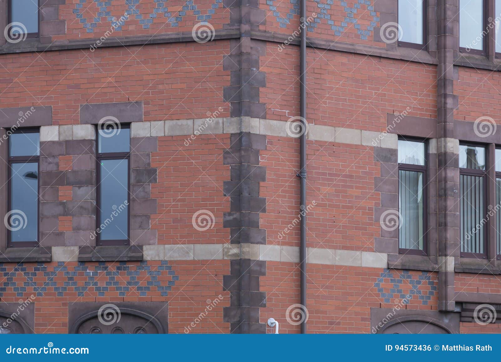 Brickwall-Fassade in England Stockfoto - Bild von stadt, tageslicht ...