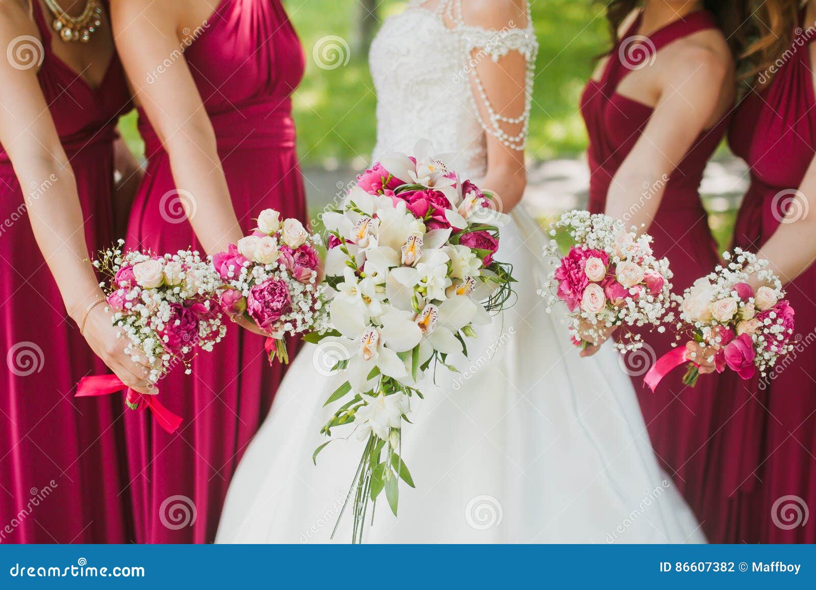 Bridal Wedding Flowers.Arrangement Of Bridal Items Before Wedding ...