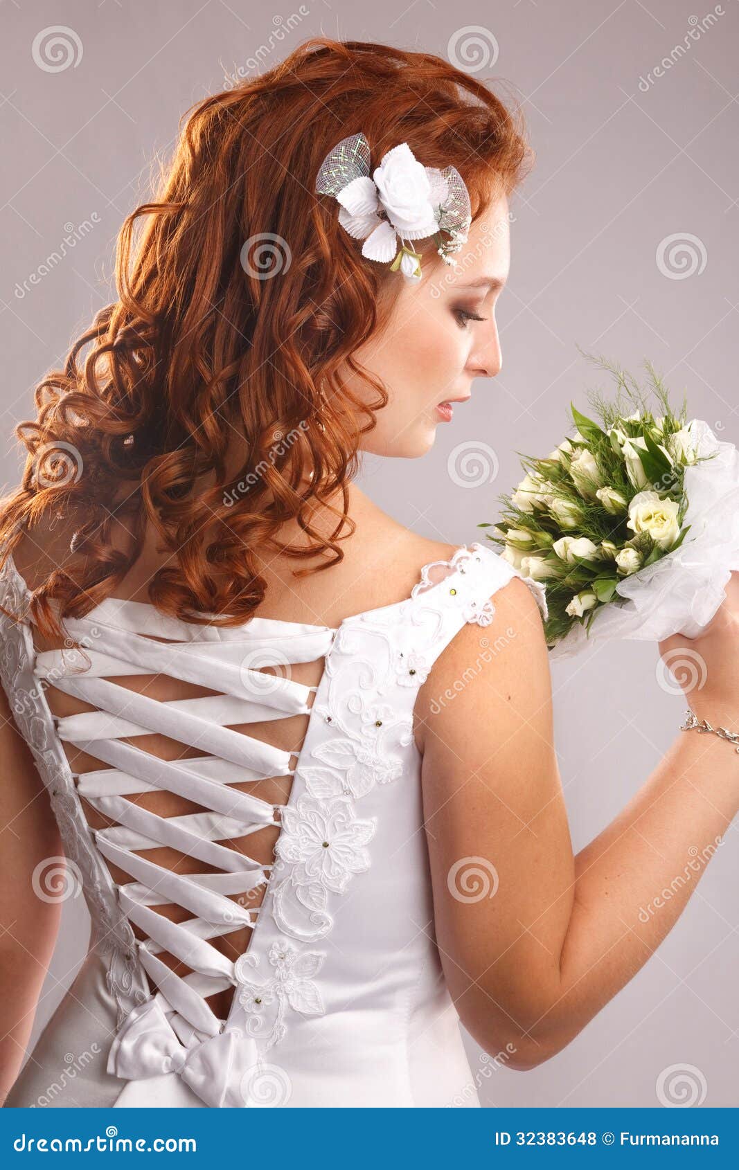 Bride with bouquet stock photo. Image of jewelry, looking - 32383648