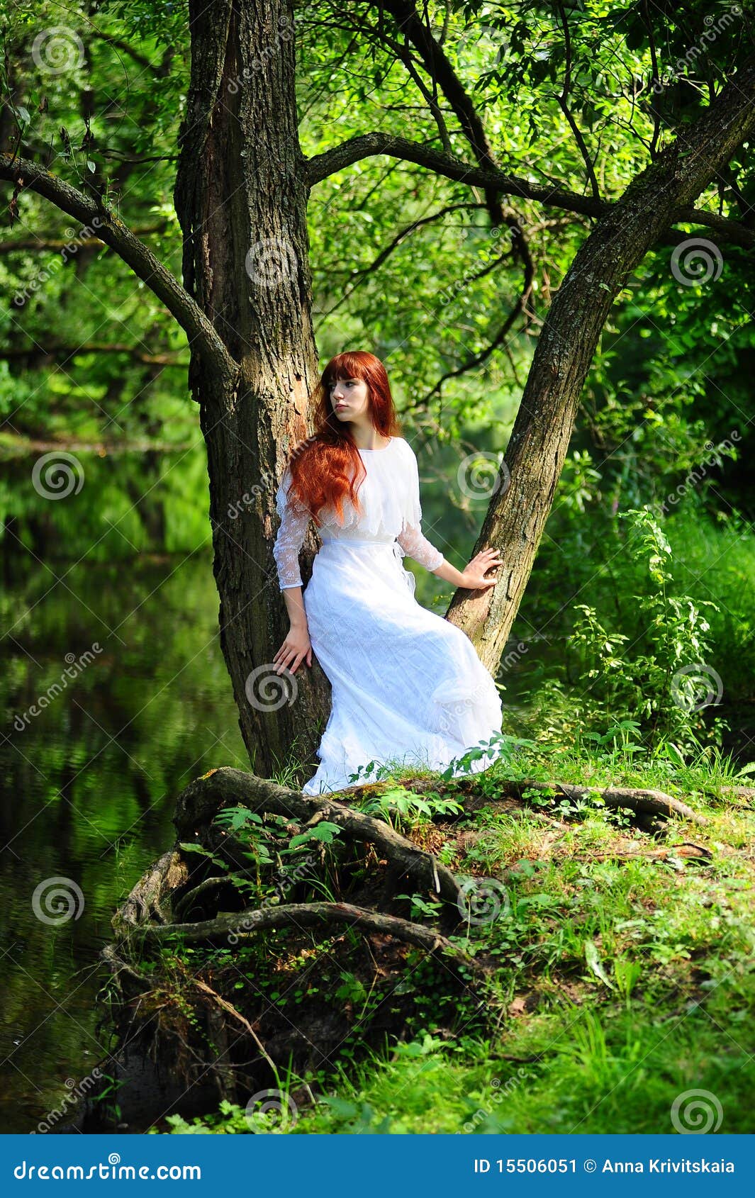 Bride in forest stock image. Image of fashion, hair, beauty - 15506051