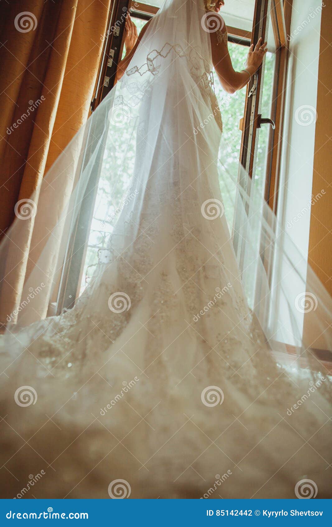 Bride getting ready stock photo. Image of face, fashion - 85142442