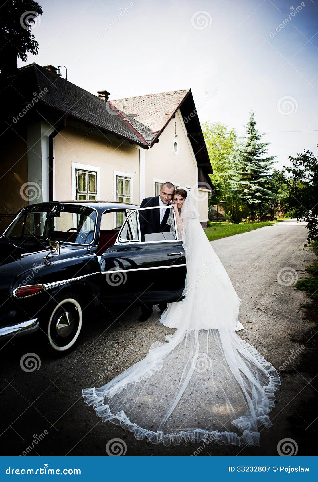 Bride and groom in car stock image. Image of husband - 33232807