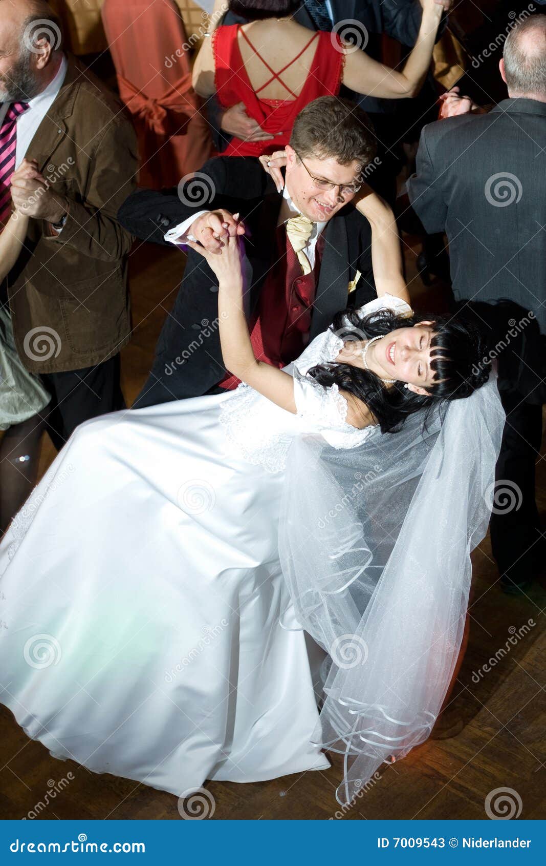 Bride and groom dancing stock image. Image of wedding - 7009543