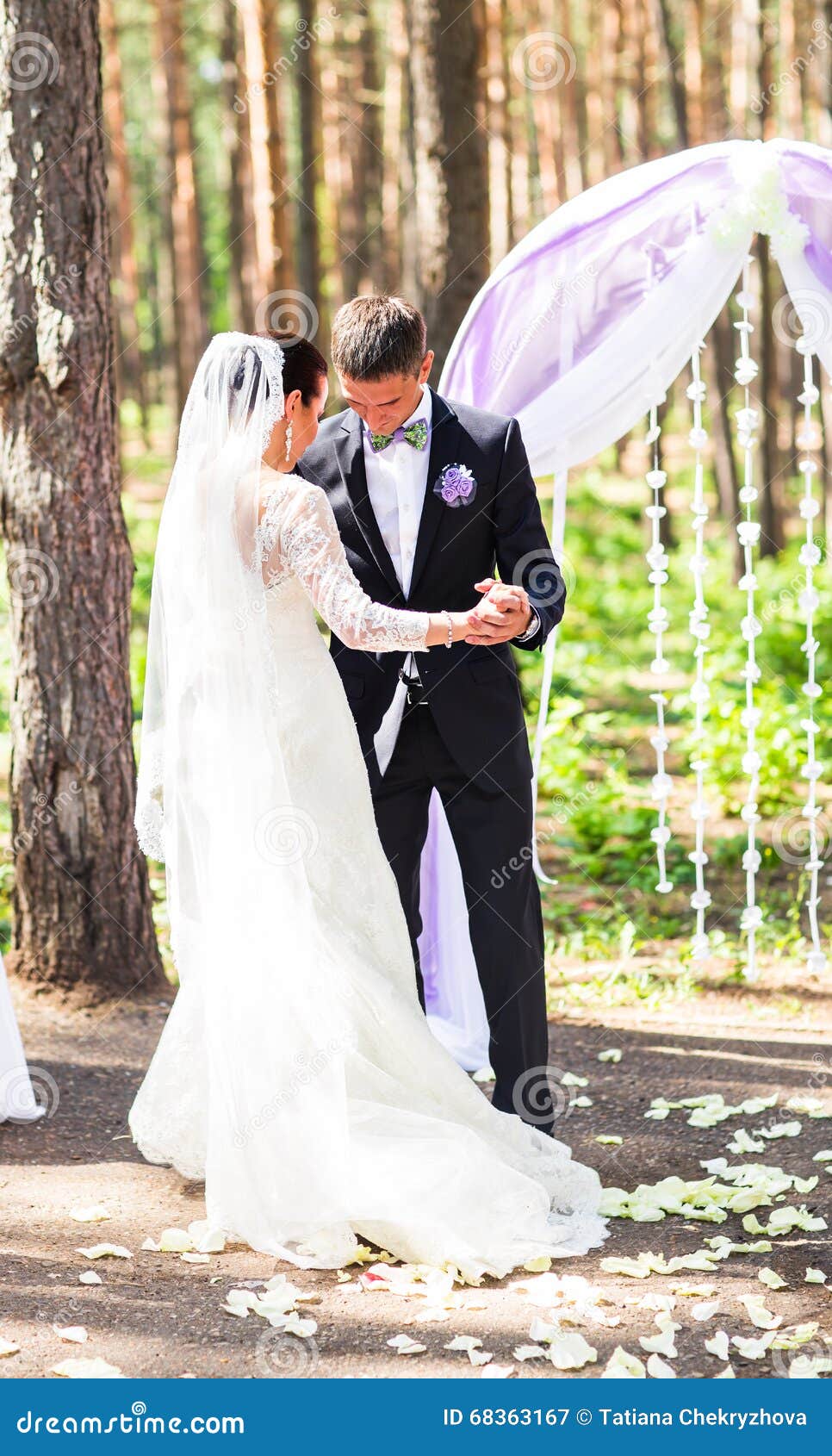 Bride and Groom Dancing, Wedding Ceremony Outdoors Stock Image - Image ...