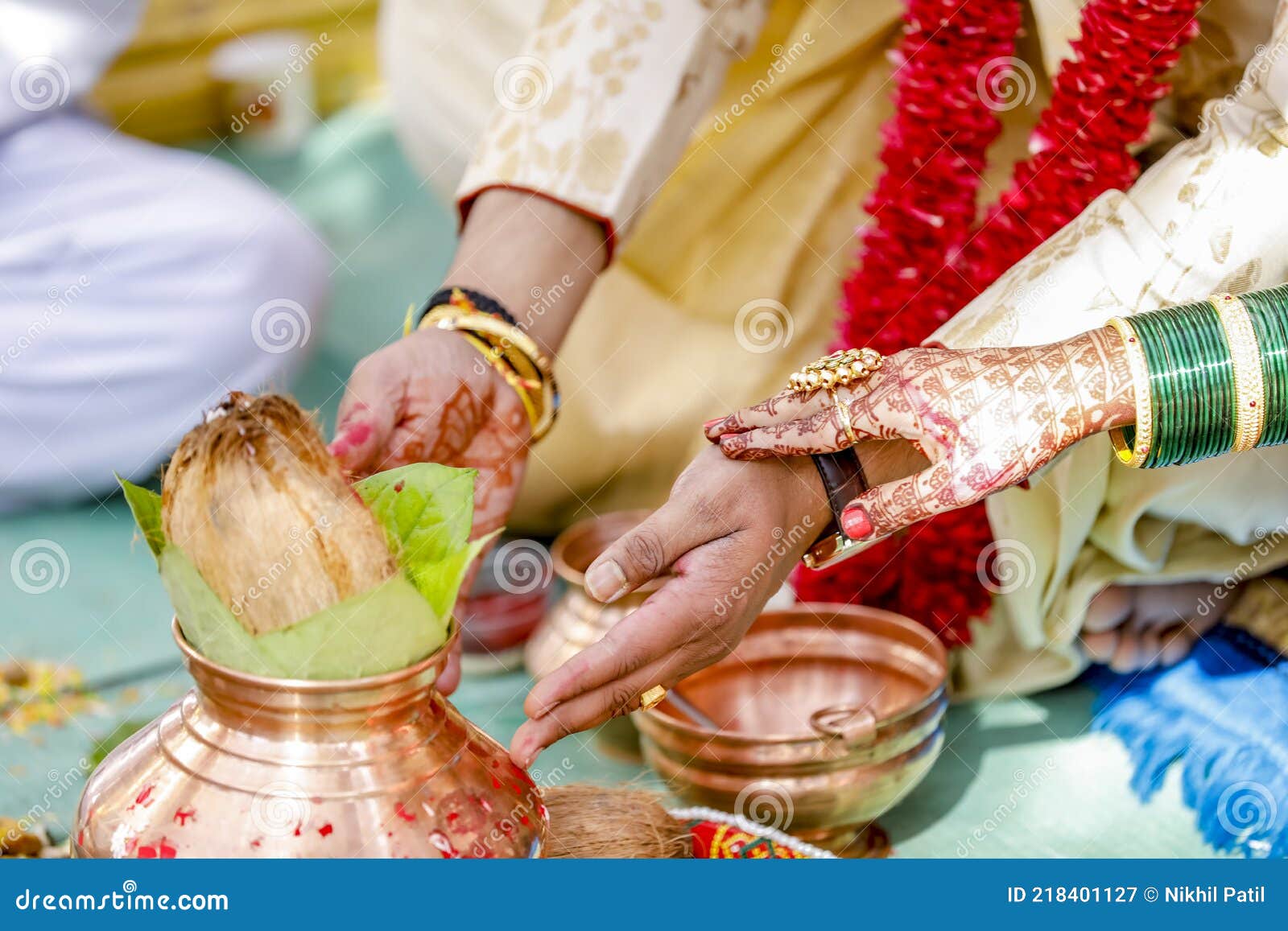 Bride and Groom Hands , Indian Wedding Stock Image - Image of concept ...