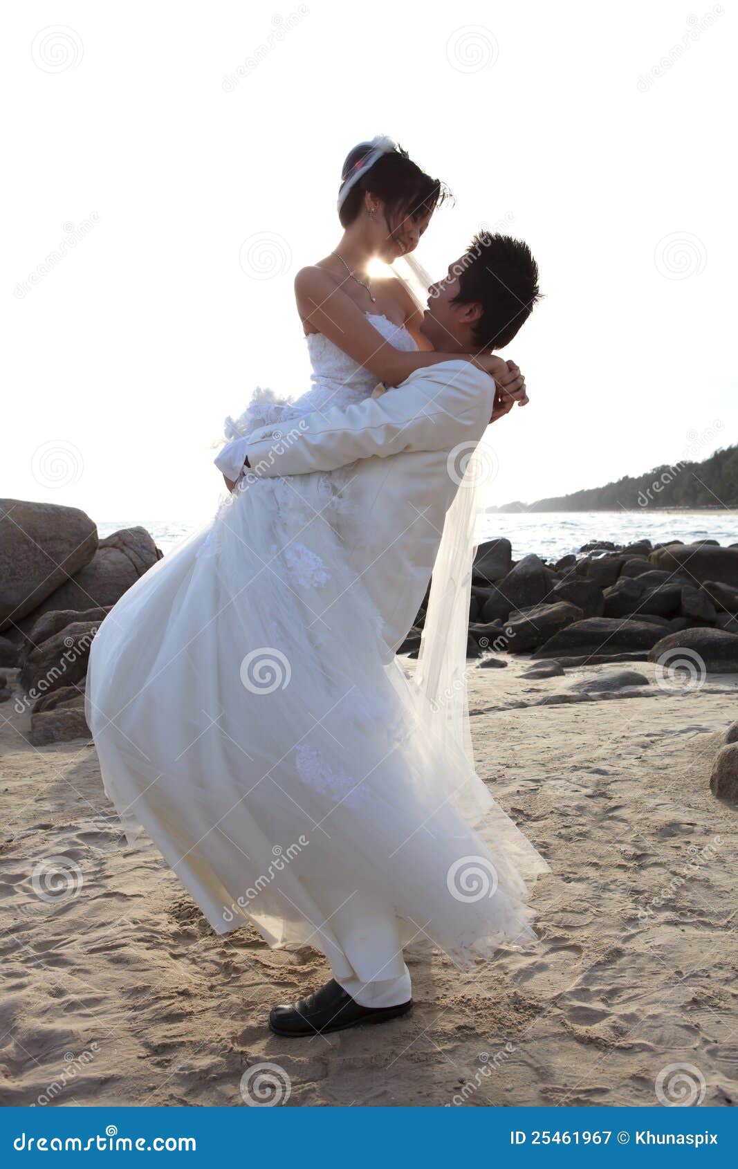 Bride and Groom Hug at Sea Side Stock Image - Image of groom, holding ...