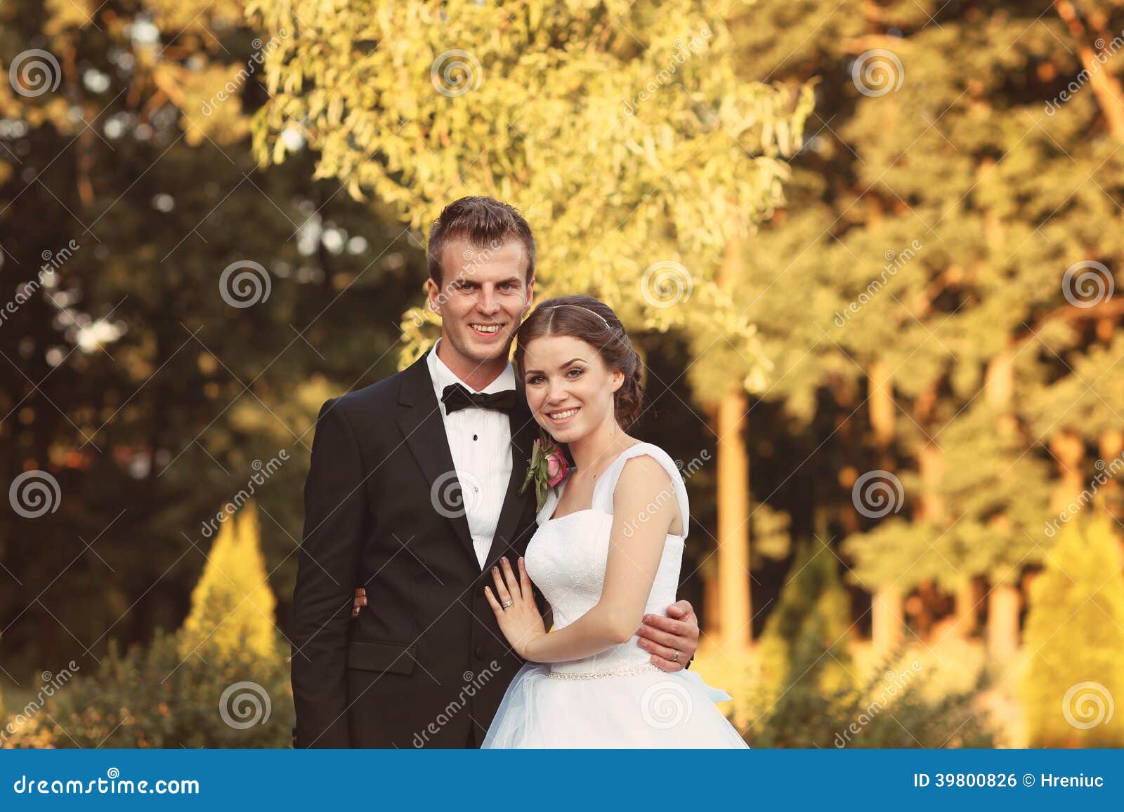 Bride and groom love stock photo. Image of girl, happily - 39800826