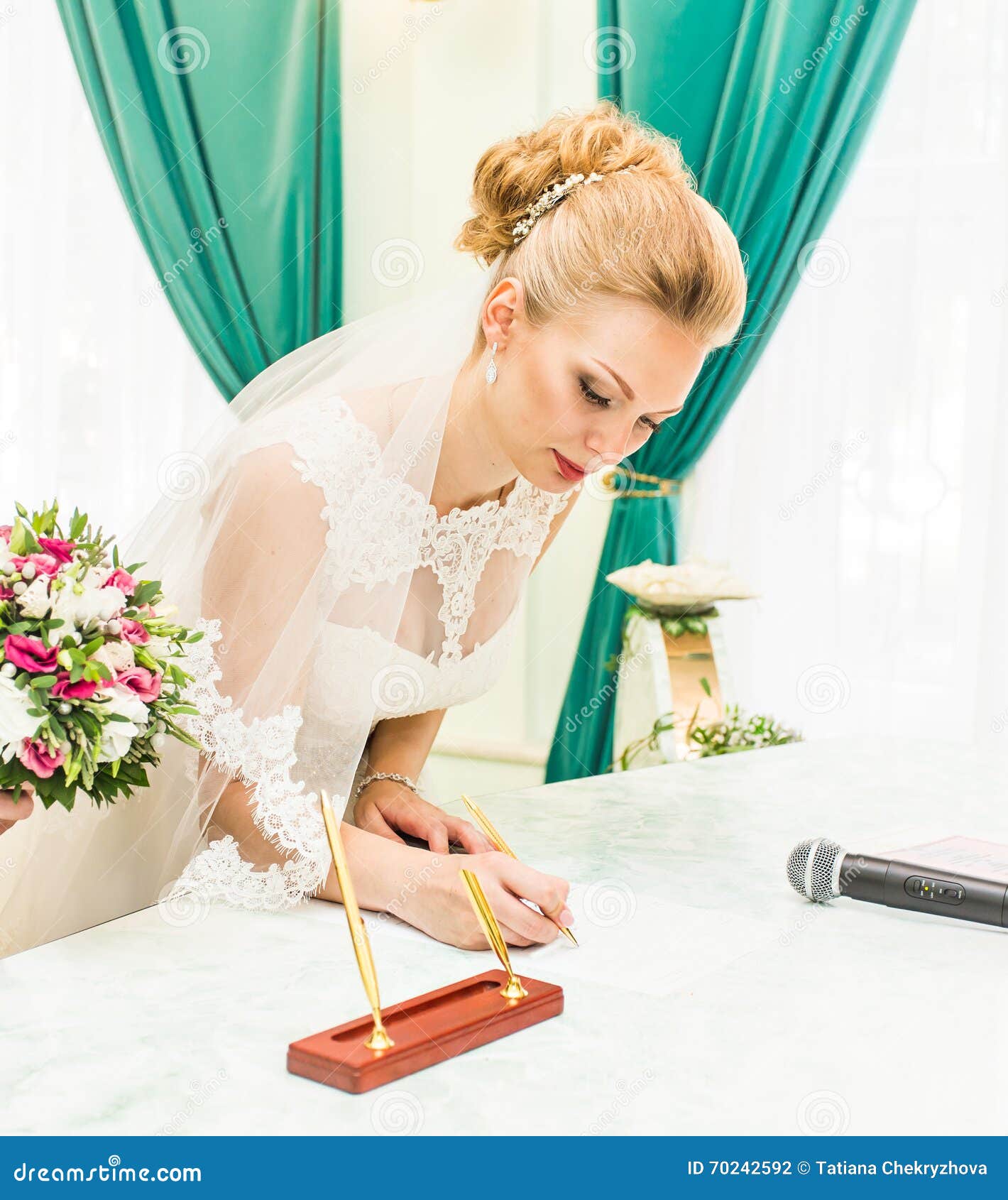 Bride and Groom Signing Marriage License or Wedding Contract Stock ...