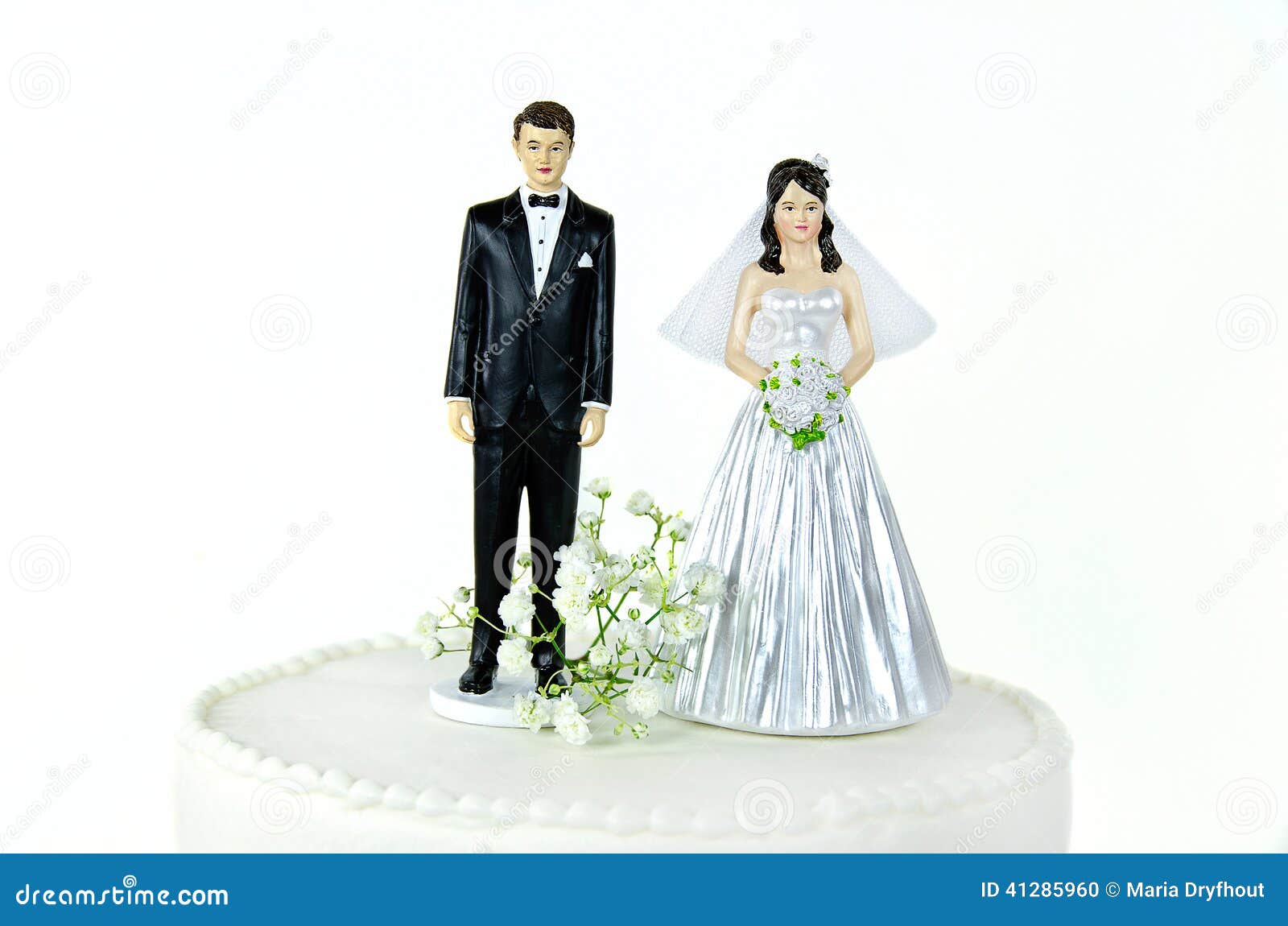 Bride and Groom on Wedding Cake Stock Photo - Image of groom, matrimony ...