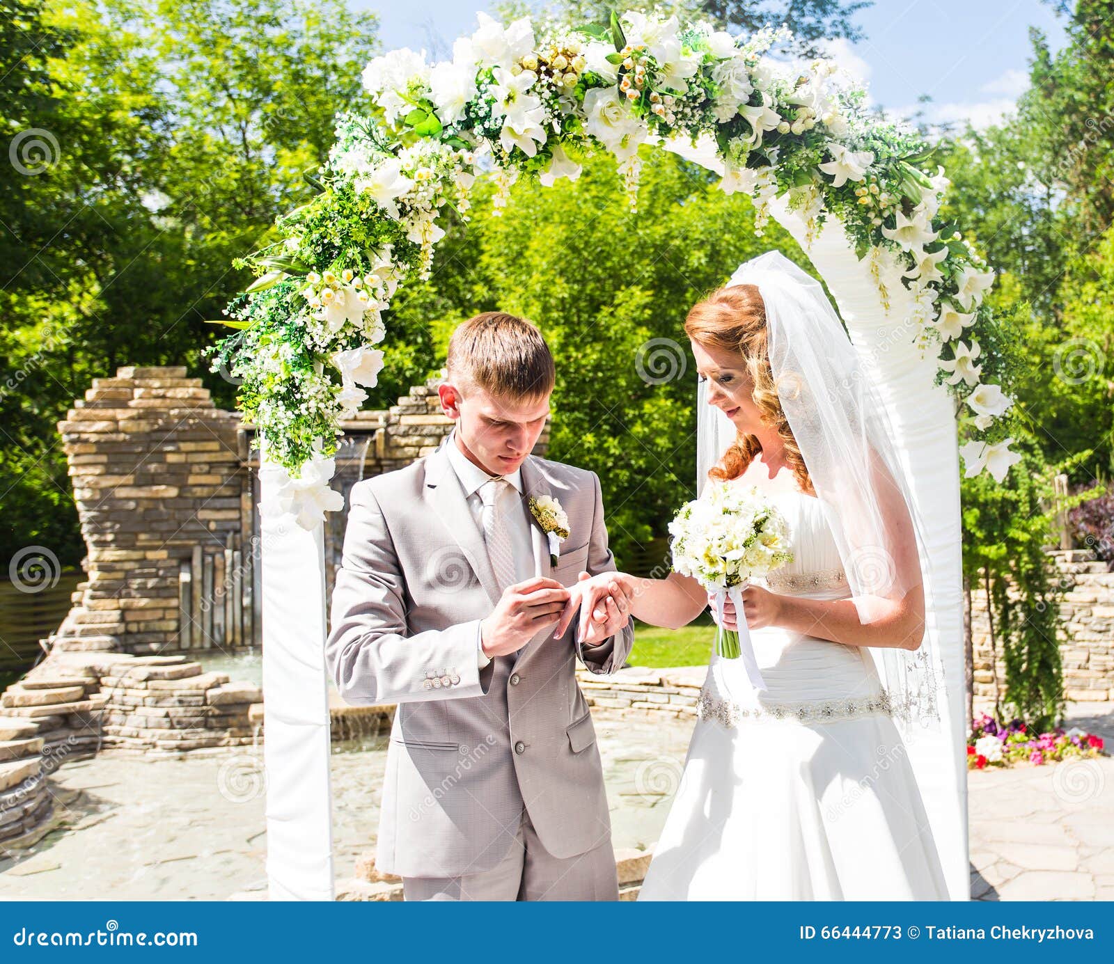 Bride and Groom at Wedding Ceremony Stock Image - Image of island, hand ...