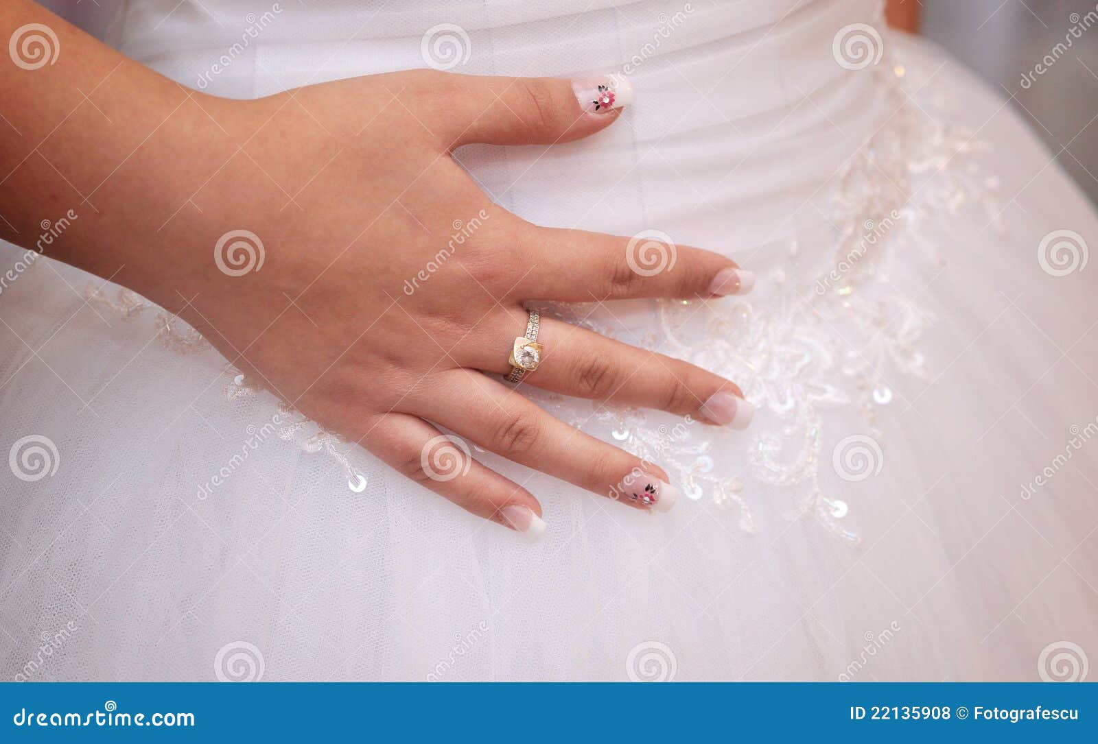 Bride hand with ring stock photo. Image of nail, feminine - 22135908