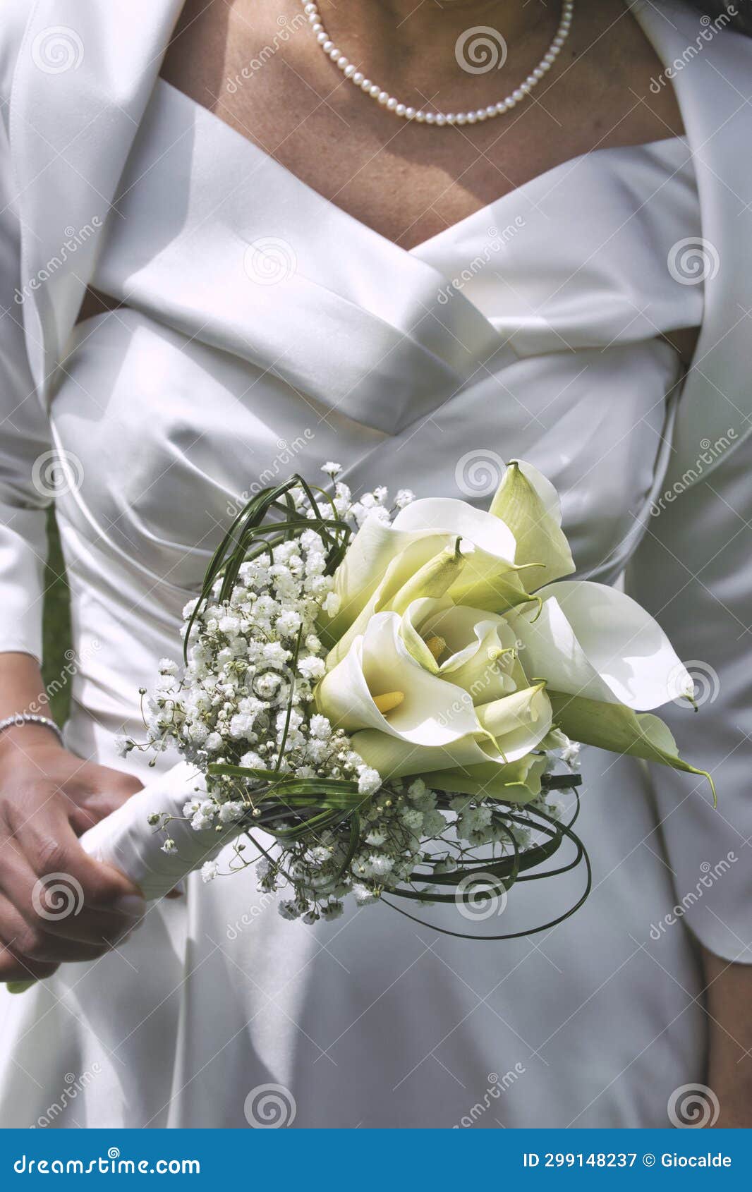 Bride Holding Her Bouquet In Her Hand Stock Image Image Of Commitment