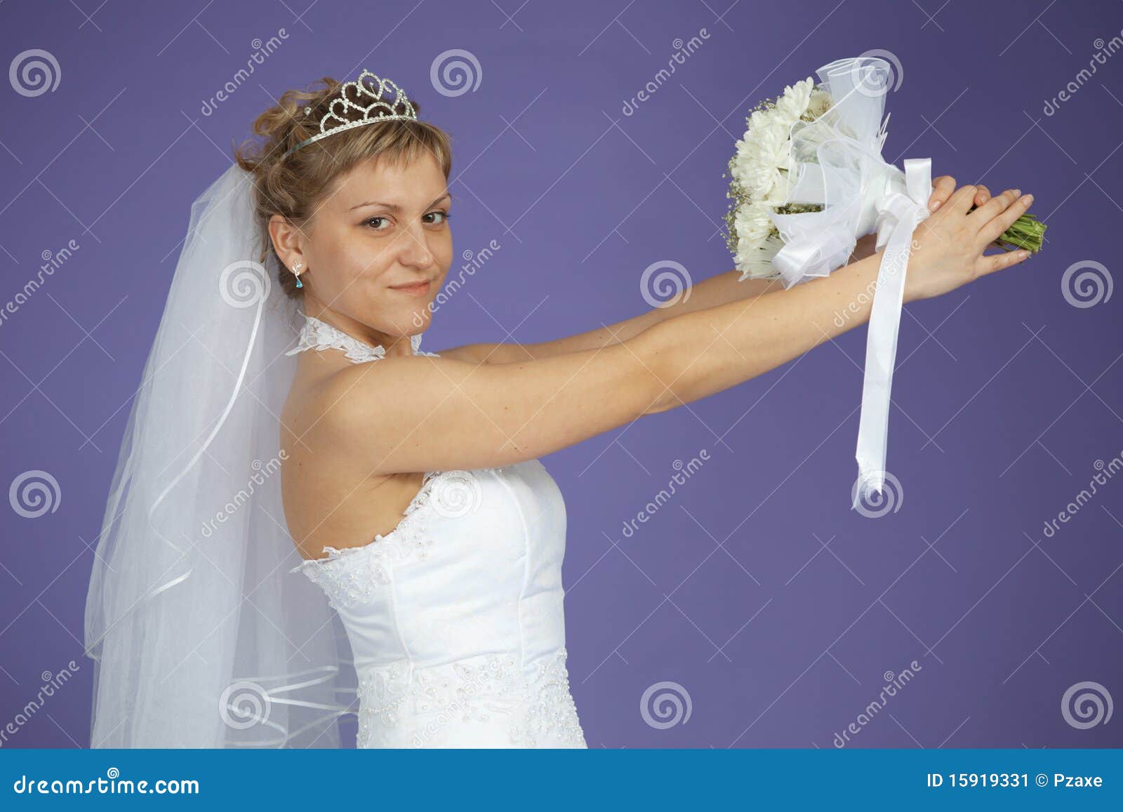 Bride Holding Wedding Bouquet Stock Image - Image of face, dress: 15919331