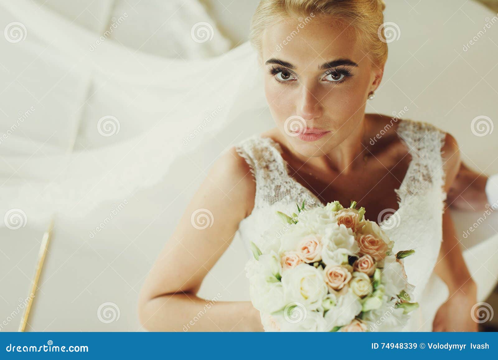 Bride Laugh Broad Sitting at a White Piano Stock Image - Image of ...