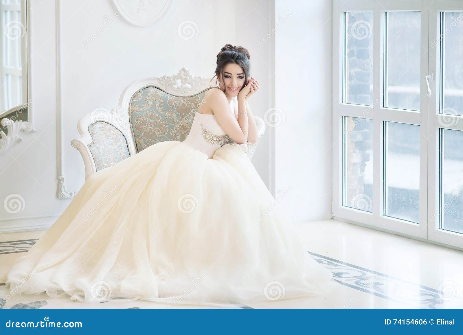 Bride in Luxury Interior in Palace. Wedding, Attractive Brunette Stock ...